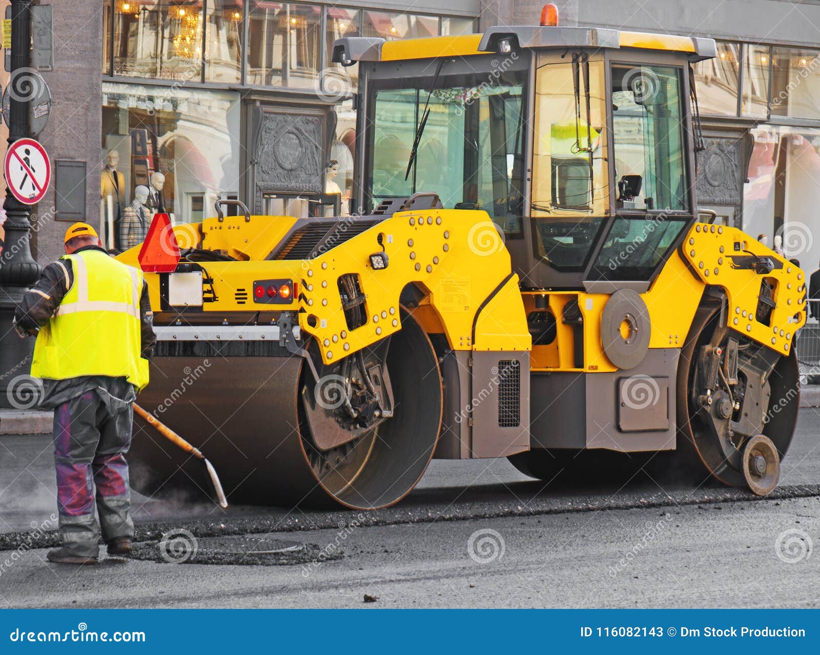 Road re-construction. editorial stock photo. Image of roadwork - 116082143