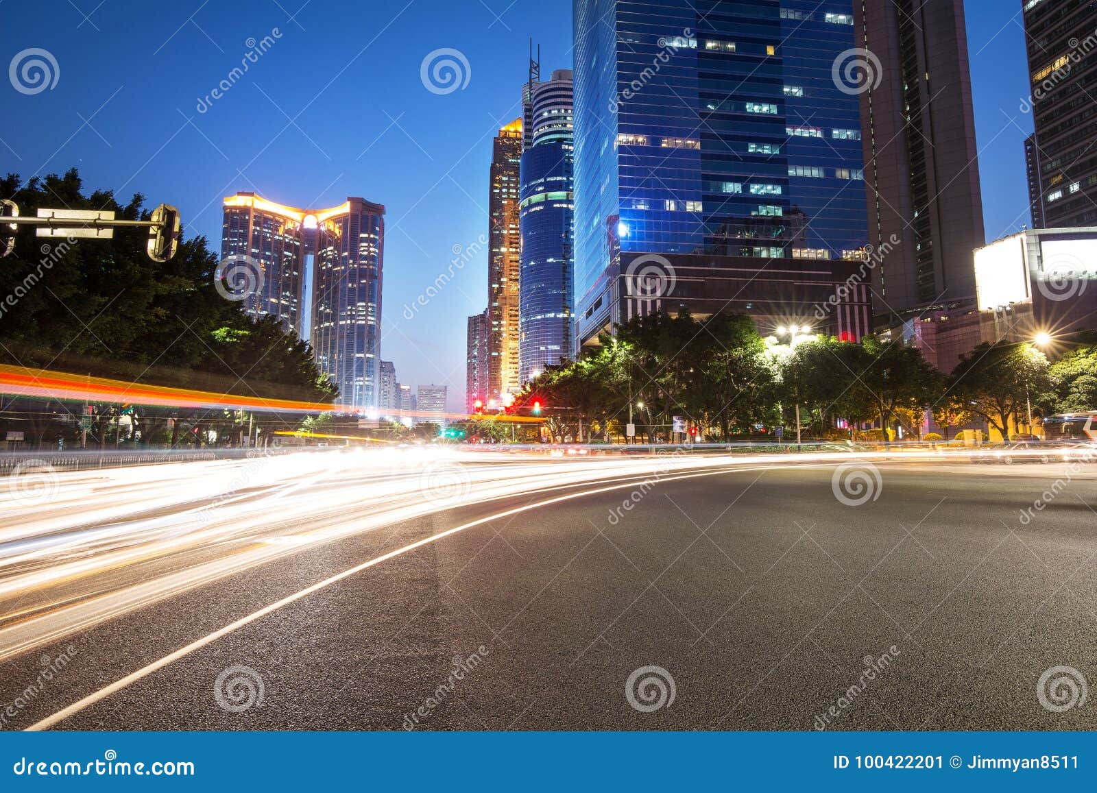 Road editorial photo. Image of metropolitan, road, downtown - 100422201