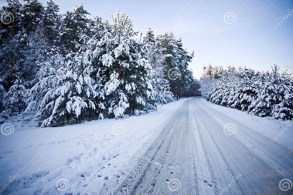 Road scene in winter stock image. Image of tradition - 10417393