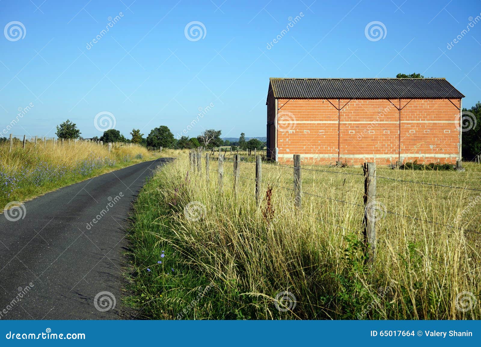 Road and shed stock photo. Image of nature, landscape - 65017664