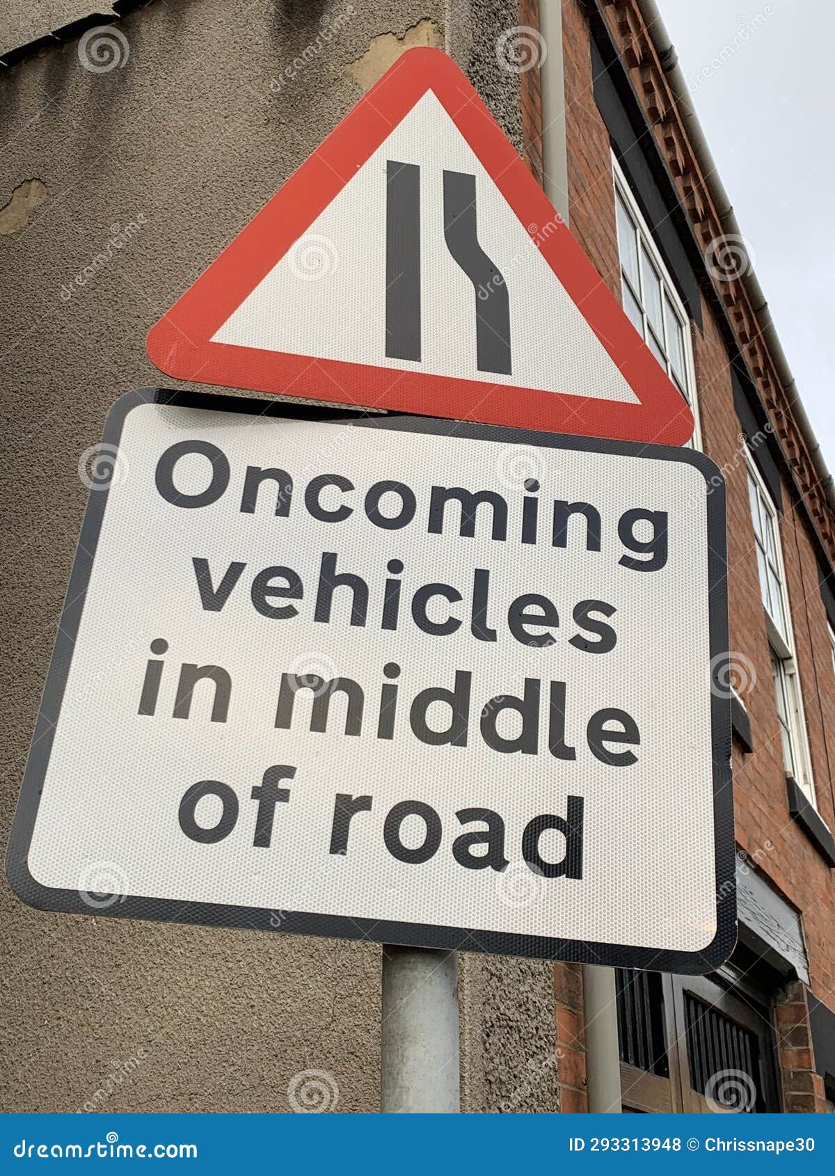 Road Sign Oncoming Vehicles in the Middle of the Road Stock Photo ...