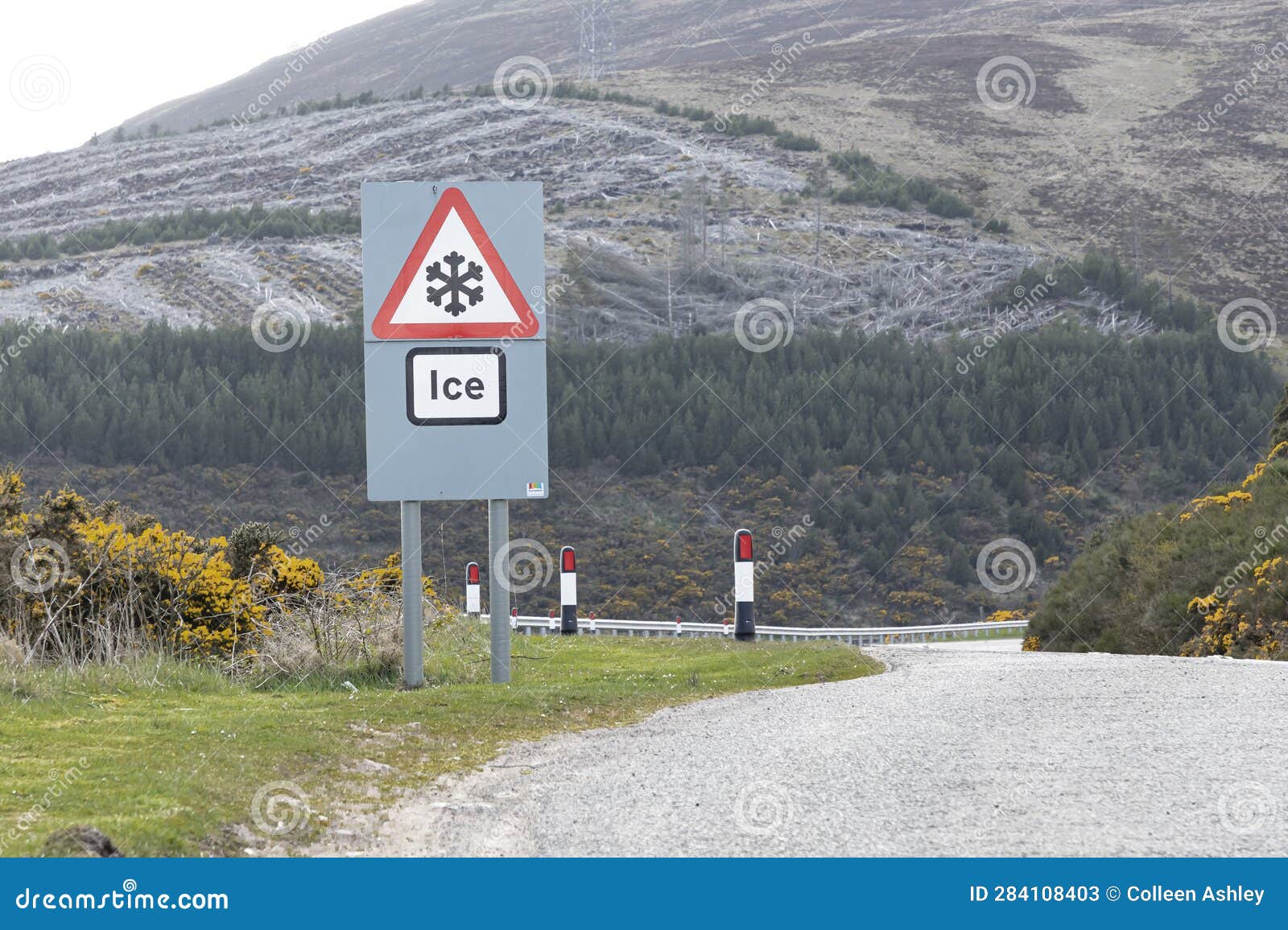 Road Sign Warning of Ice in the Area Stock Image - Image of highlands ...