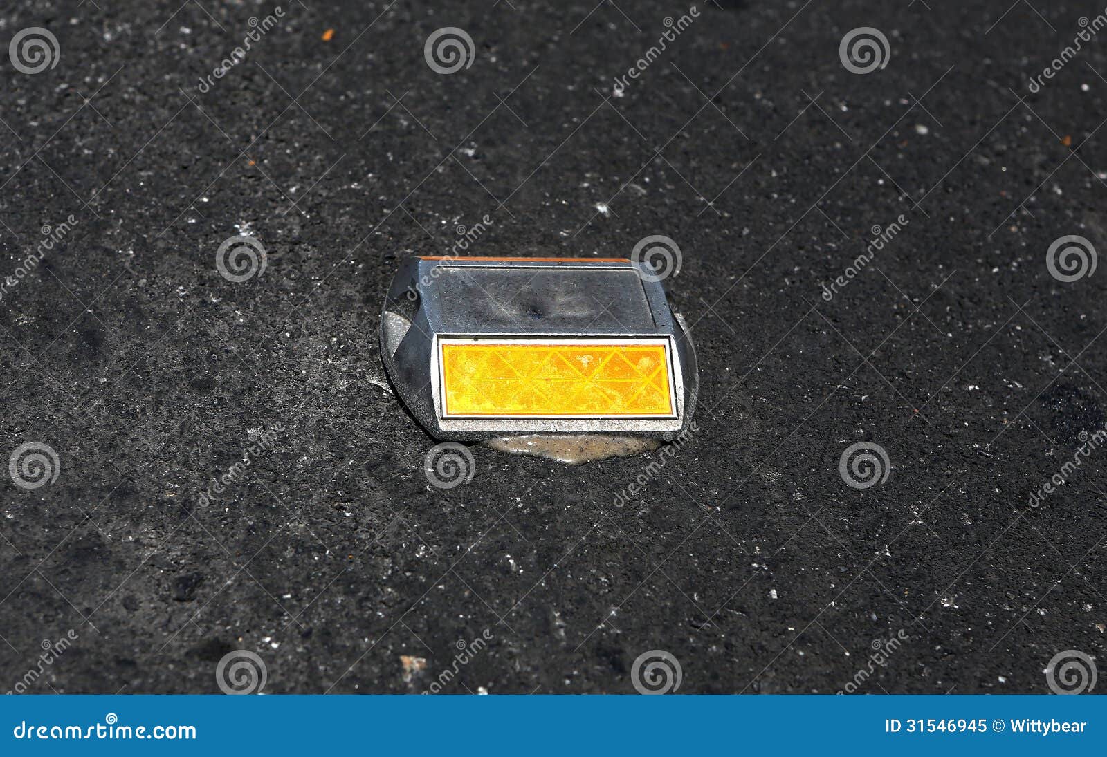 A REFLECTIVE GLASS ROAD STUD Stock Image - Image of stop, road: 31546945