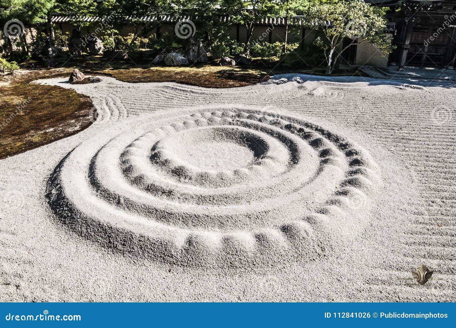 Road Surface, Labyrinth, Walkway, Grass Picture. Image: 112841026