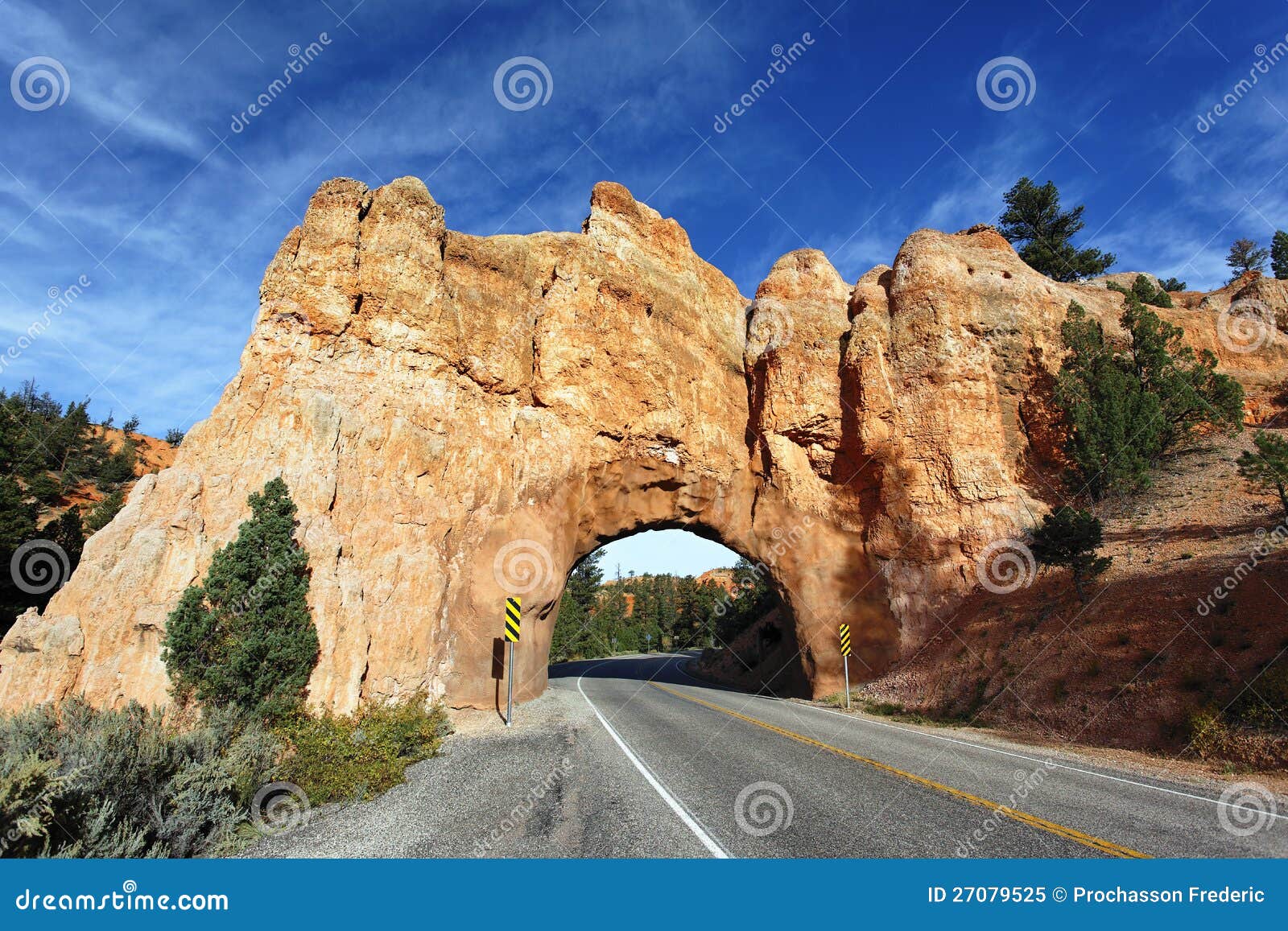 Road to Bryce Canyon stock image. Image of arch, color - 27079525