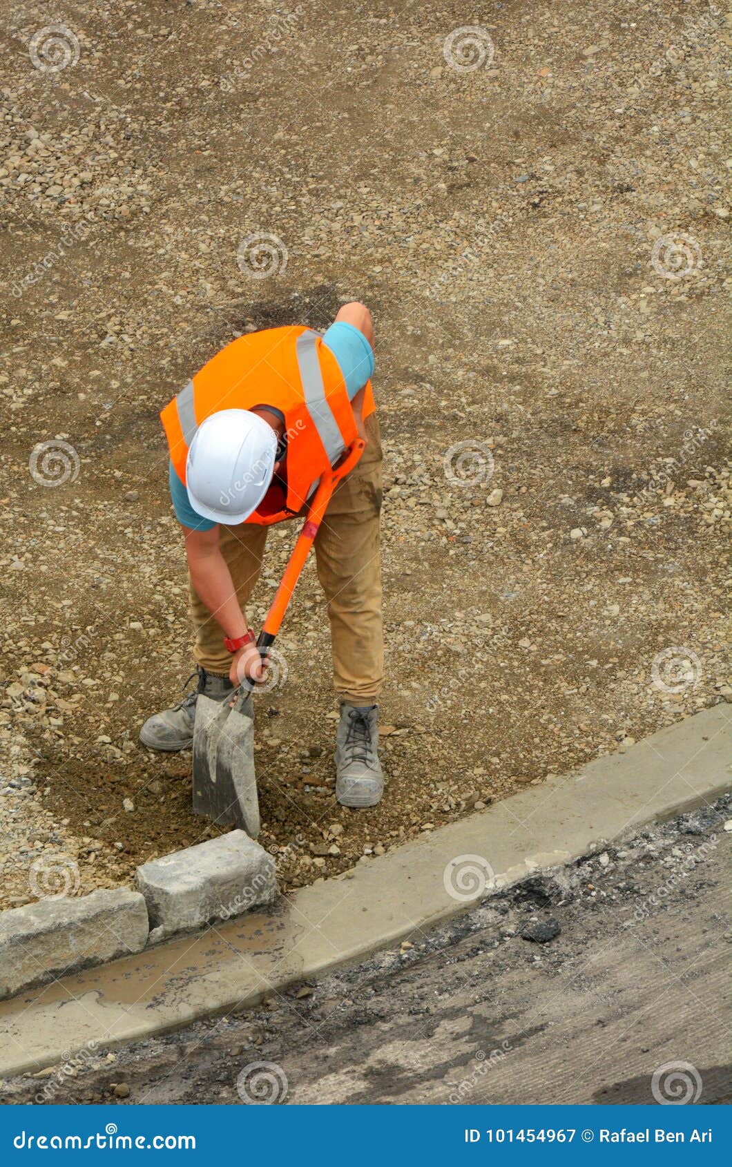Road Worker Spreading New Gravel Stock Image - Image of labourer ...