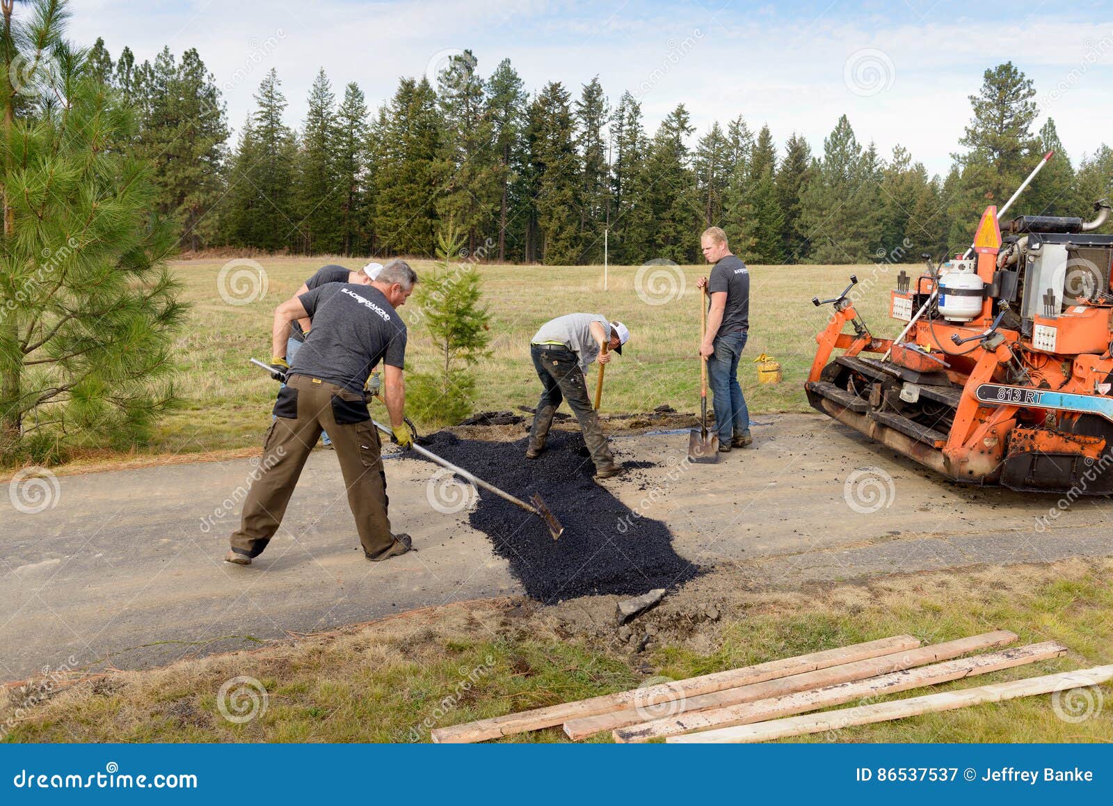 Road Workers Fixing Driveway Editorial Photography - Image of vehicle ...