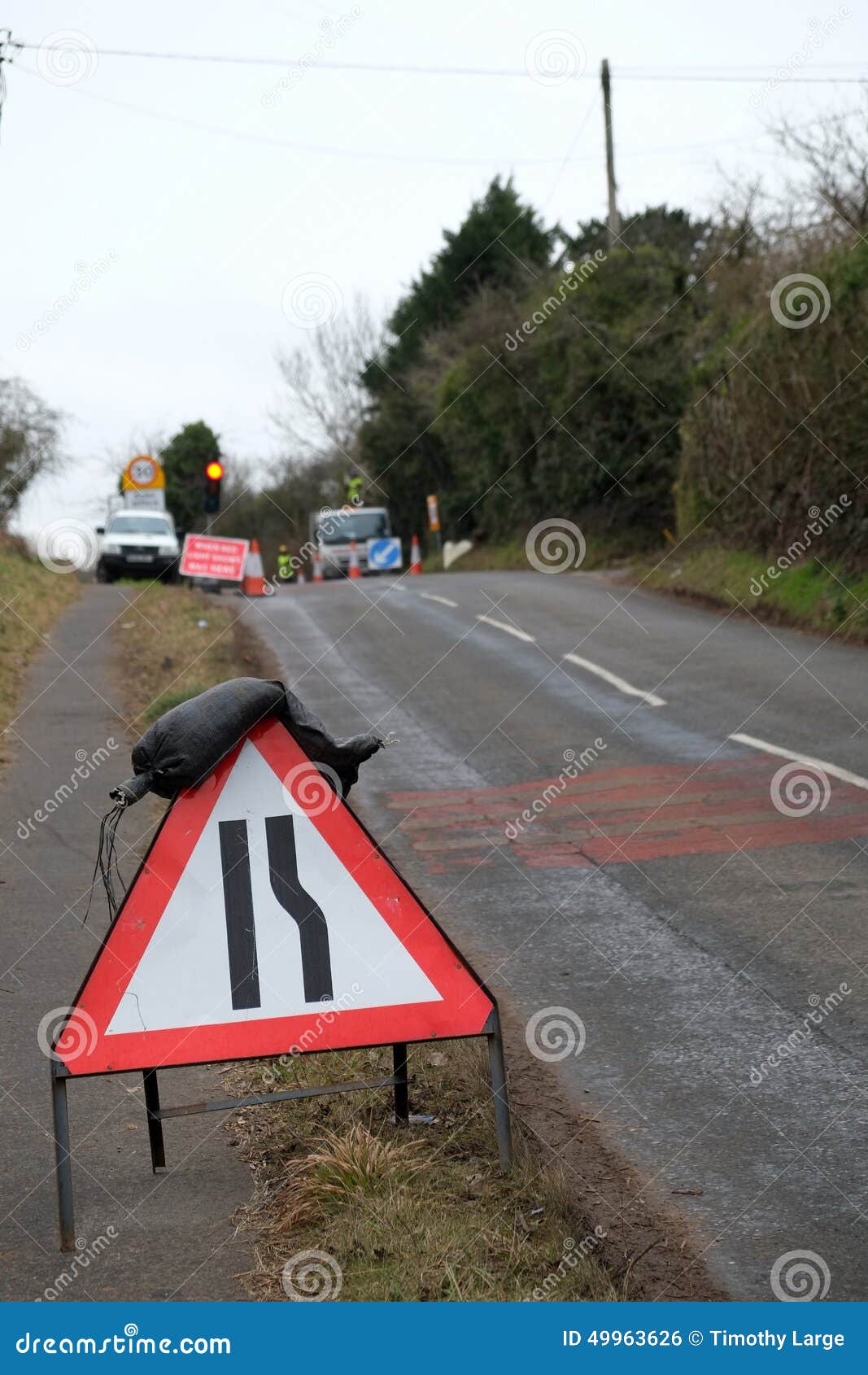 Road works sign editorial photo. Image of lane, light - 49963626