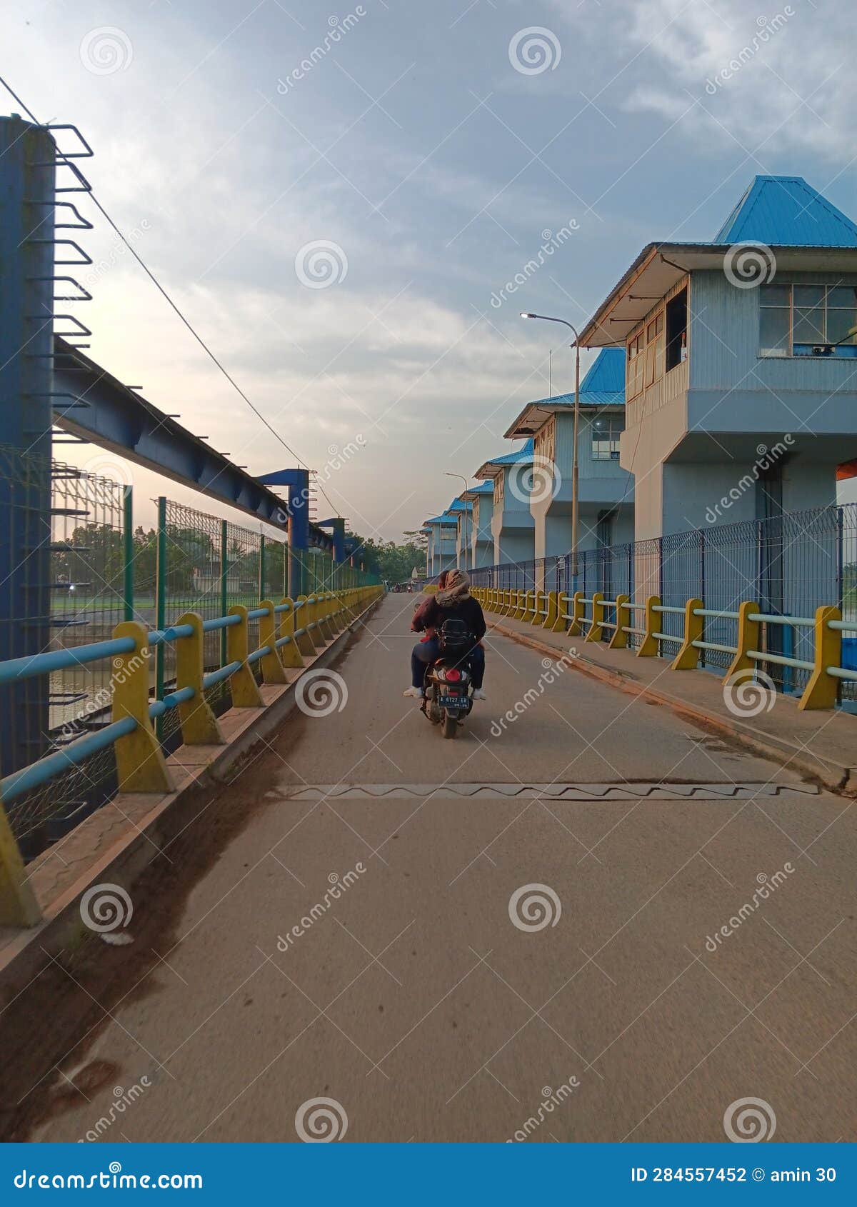 Roads and Dams that Become a Unity for Human Life Editorial Photography ...