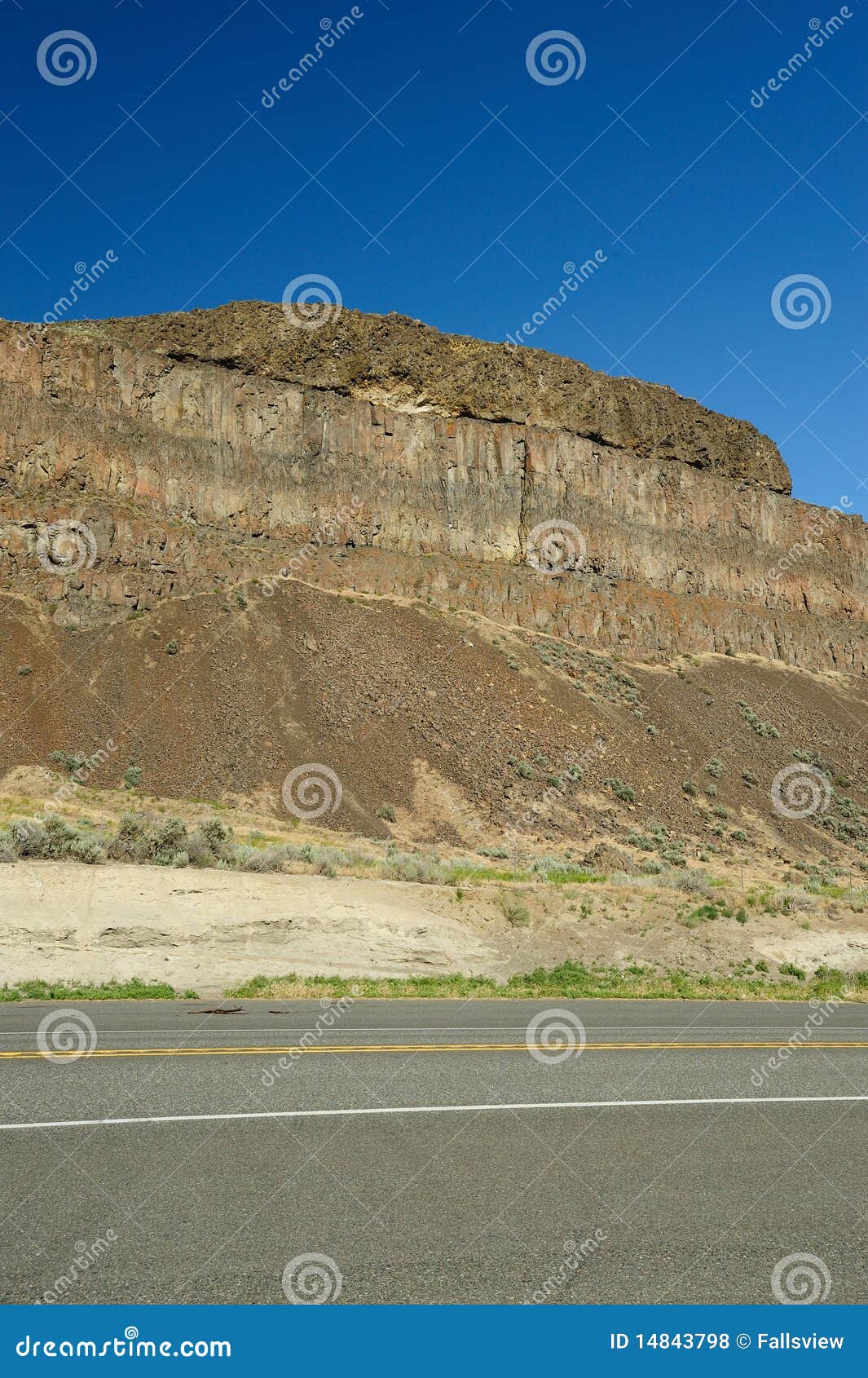 Roadside rock cliff stock photo. Image of beautiful, roadside - 14843798