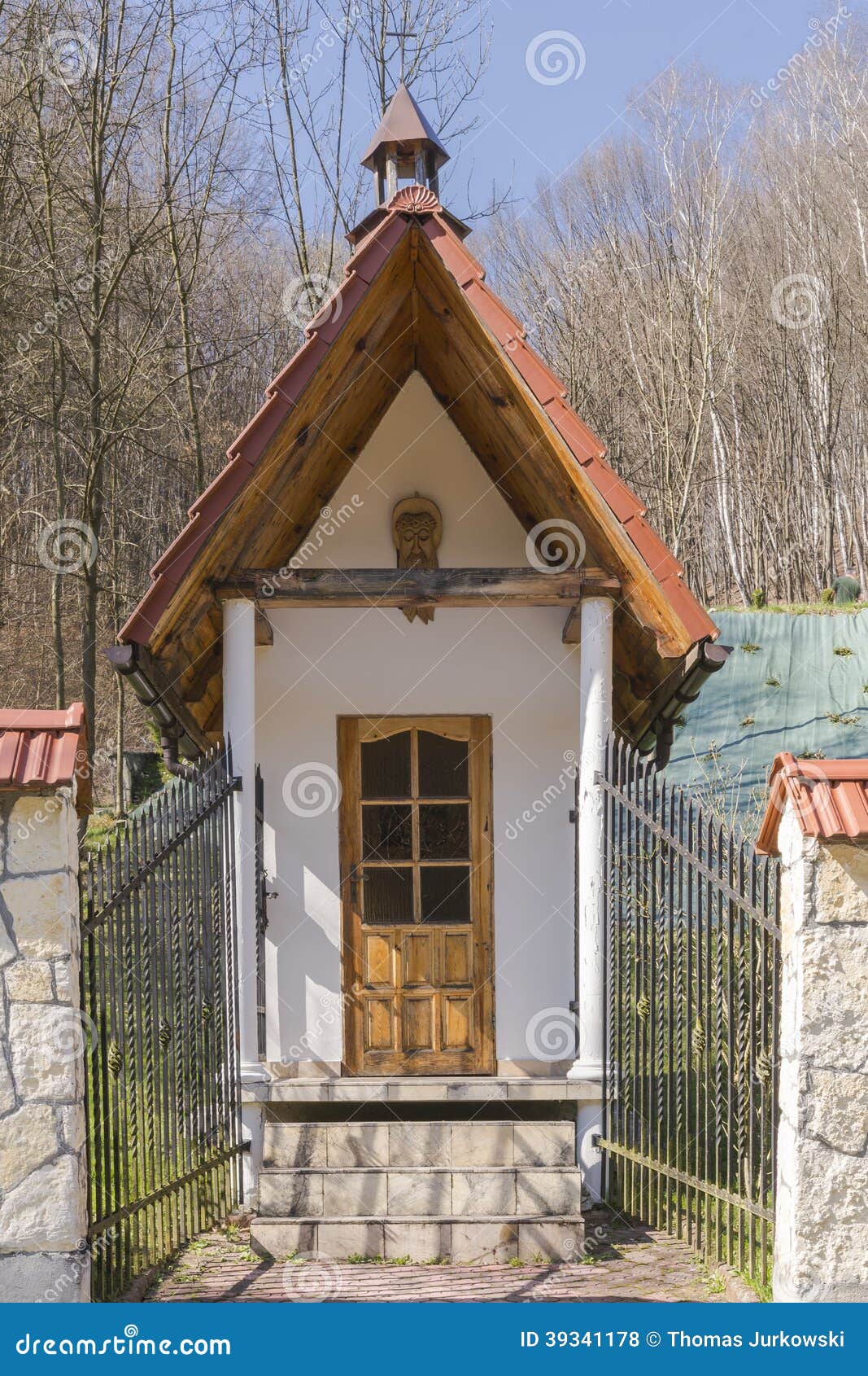 Roadside shrine stock photo. Image of badkowska, country - 39341178