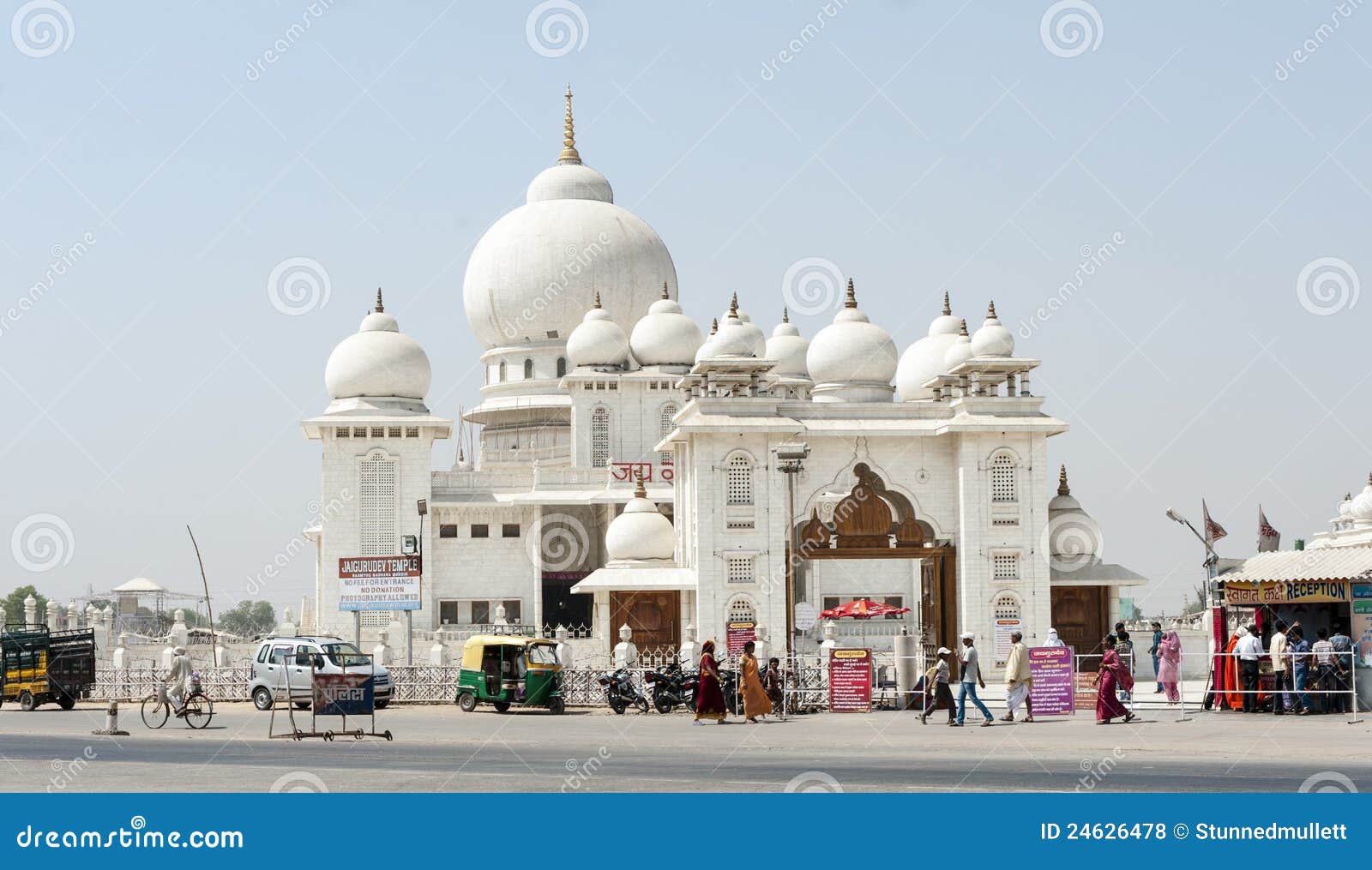 Roadside temple, India editorial stock photo. Image of ancient - 24626478