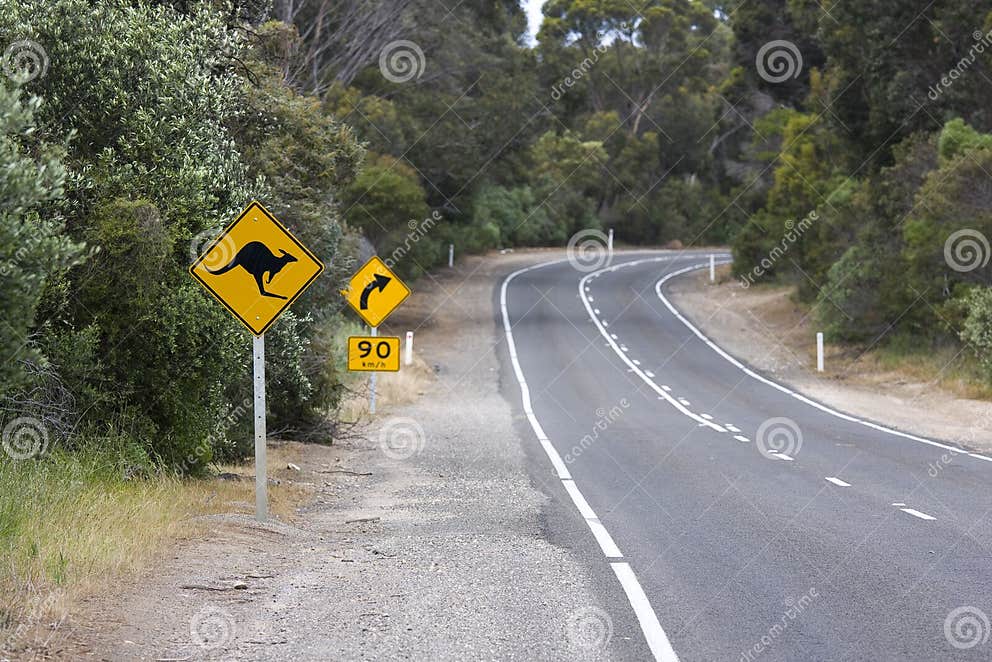 Roadsign australiano foto de archivo. Imagen de rastro - 7364342