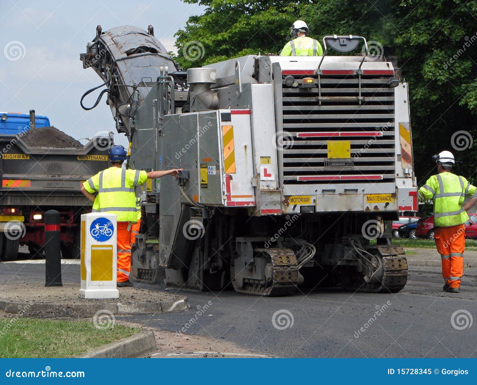 Roadworks editorial image. Image of local, broken, roadwork - 15728345