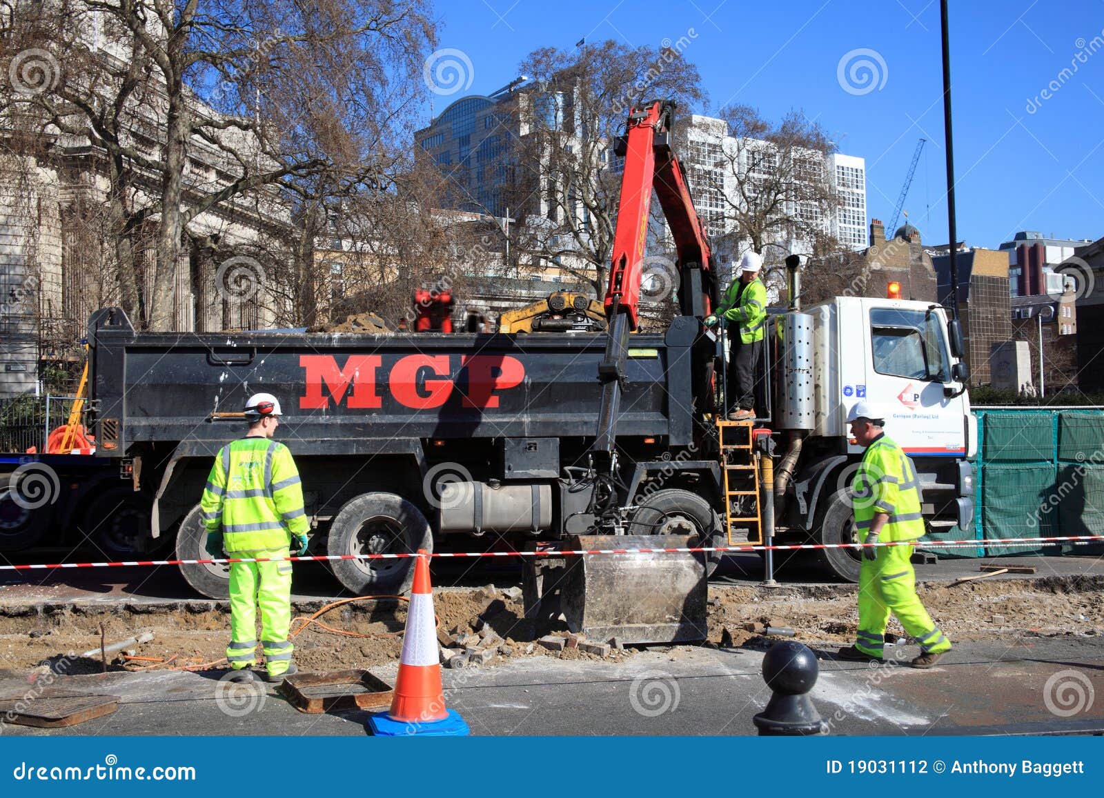Roadworks editorial photography. Image of digger, industry - 19031112