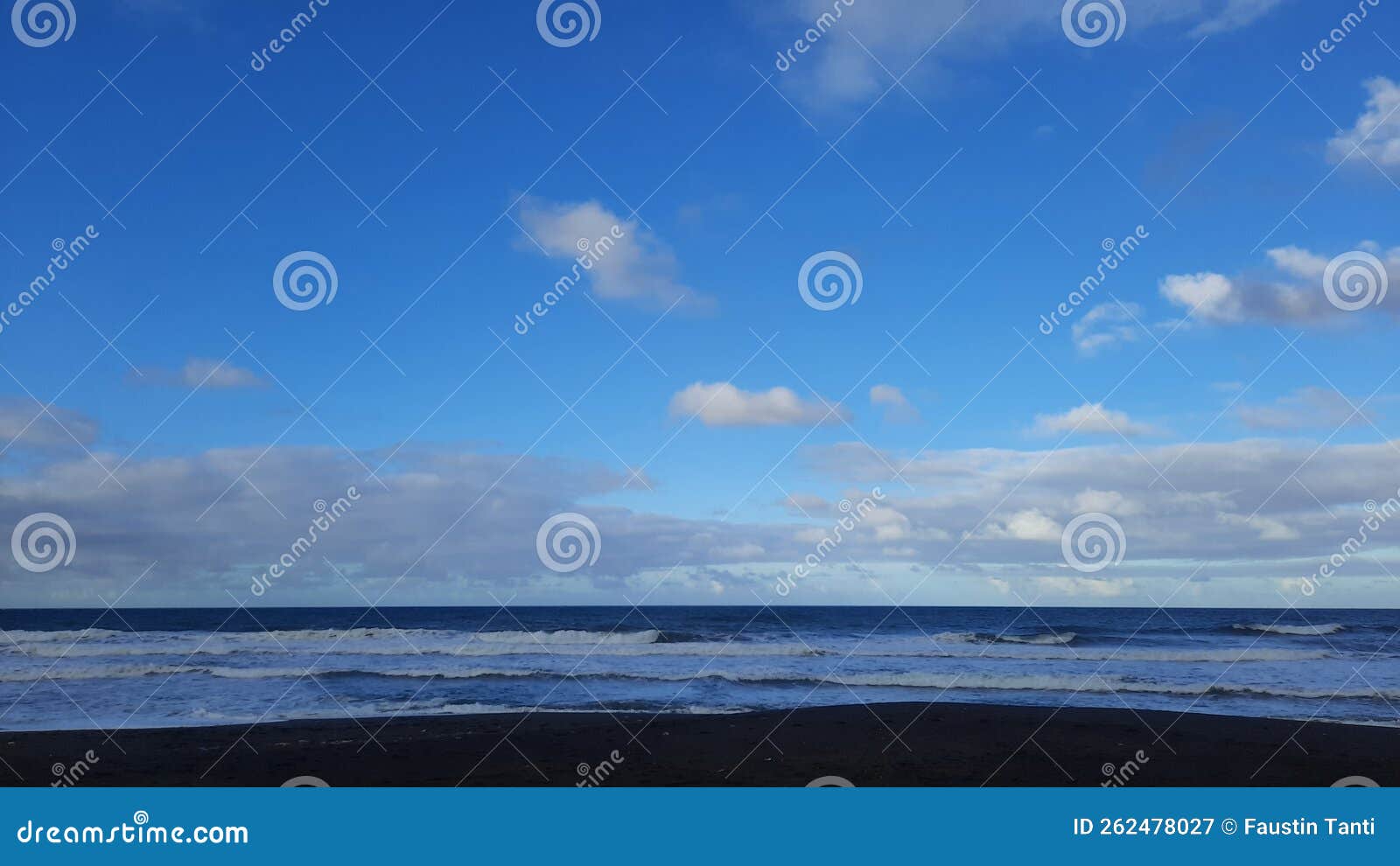 The Roar of the Ocean Waves Side by Side with the Clear Sky Stock Image ...