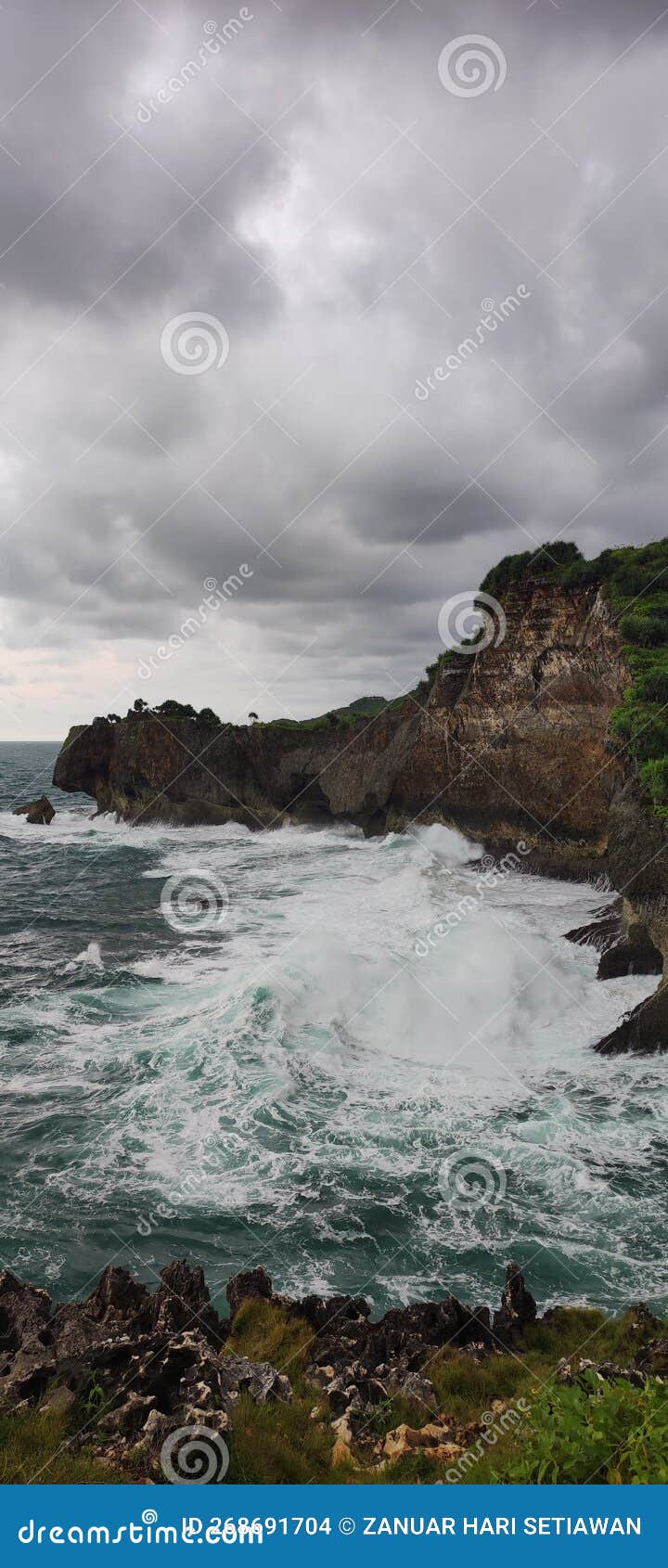 The Roar of the Waves on the Beach Ngeden Stock Photo - Image of ...