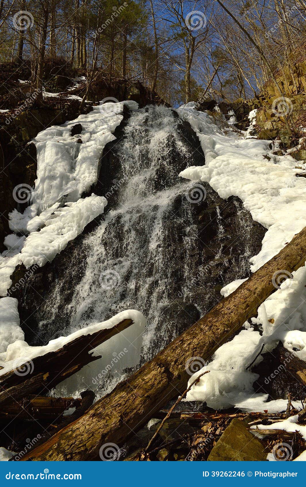 Roaring Brook Waterfall stock photo. Image of fallen - 39262246