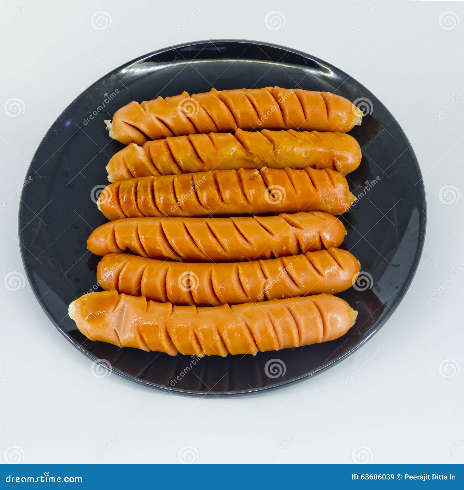 How To Roast Sausages. Sausages On Stick With Bonfire And Smoke On ...