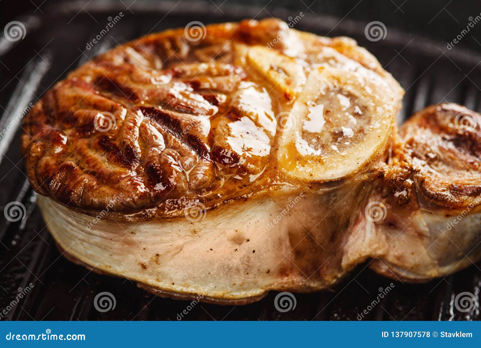 Roasted Beef Shank on the Grill Pan Stock Photo - Image of pepper, iron ...