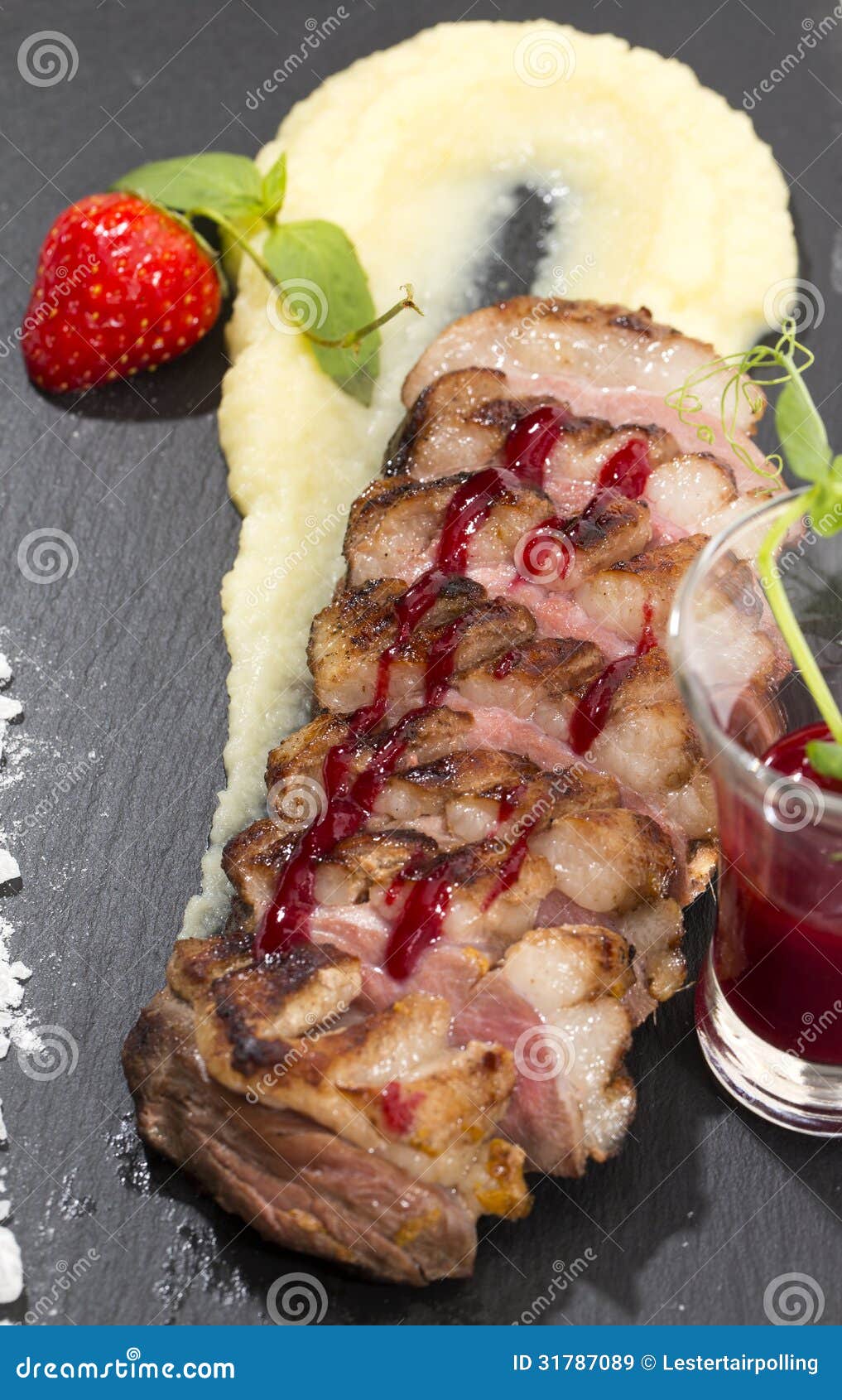 Roasted goose breast stock image. Image of light, onion - 31787089