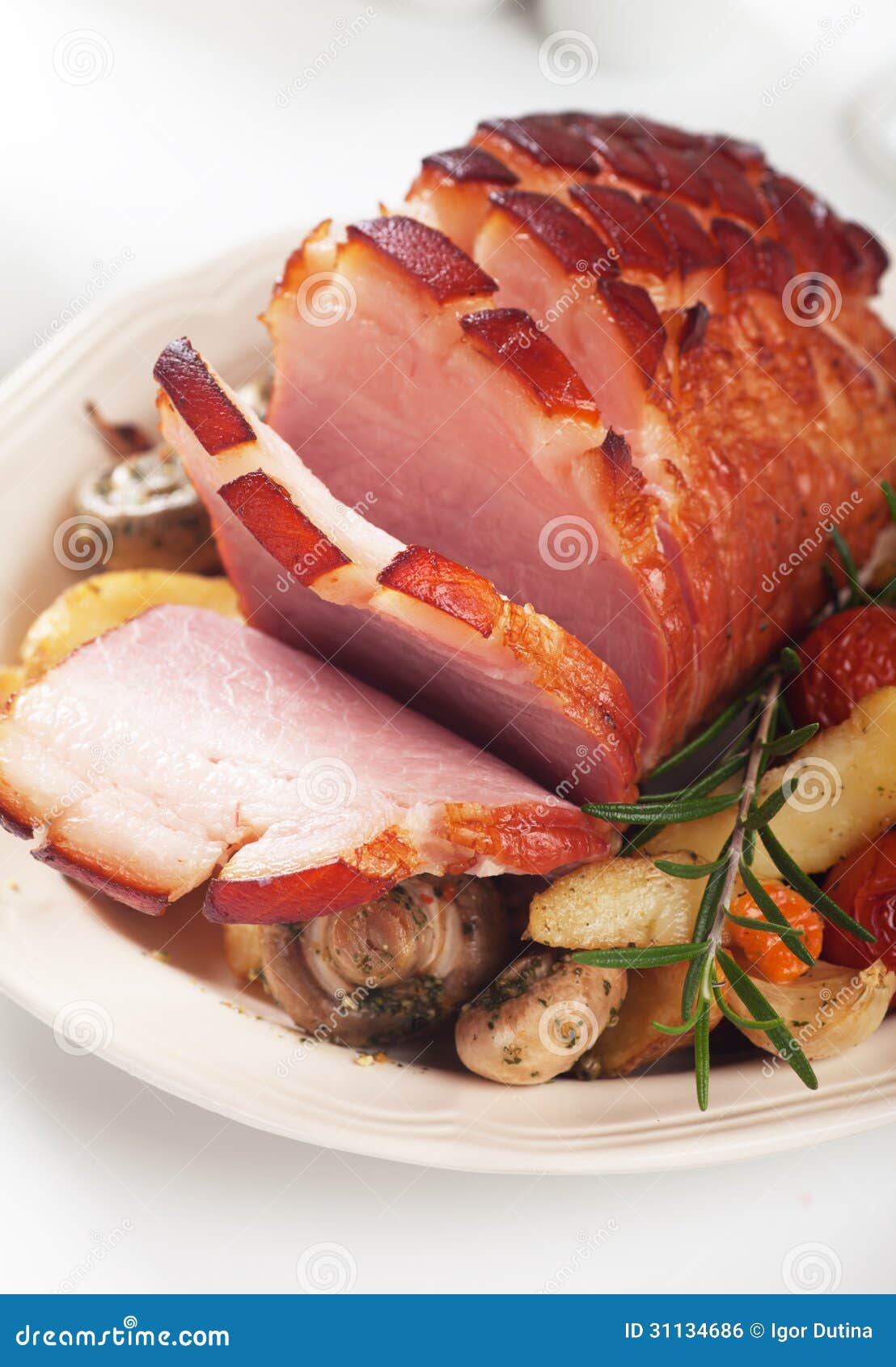 Roasted Ham with Vegetables Stock Photo - Image of cherry, meat: 31134686