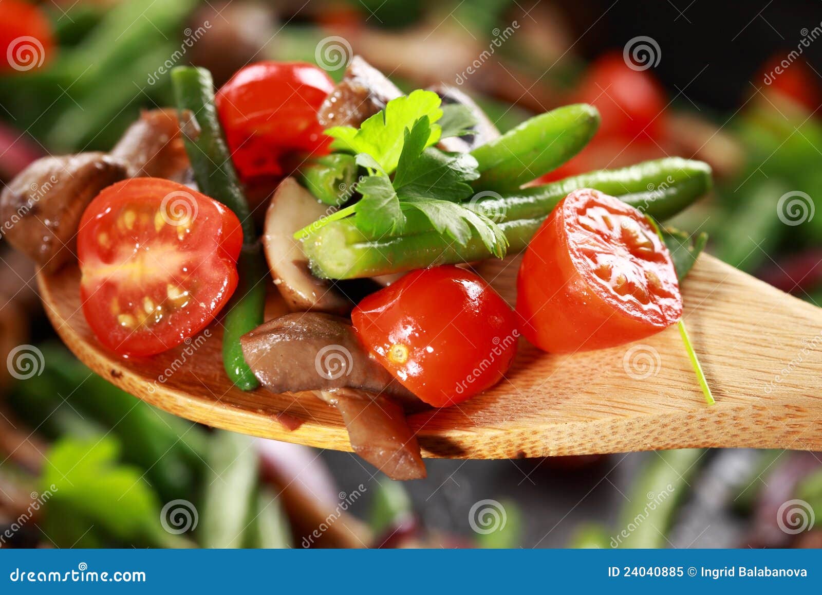 Roasted Mushrooms with Vegetable Stock Image - Image of cooked, protein ...