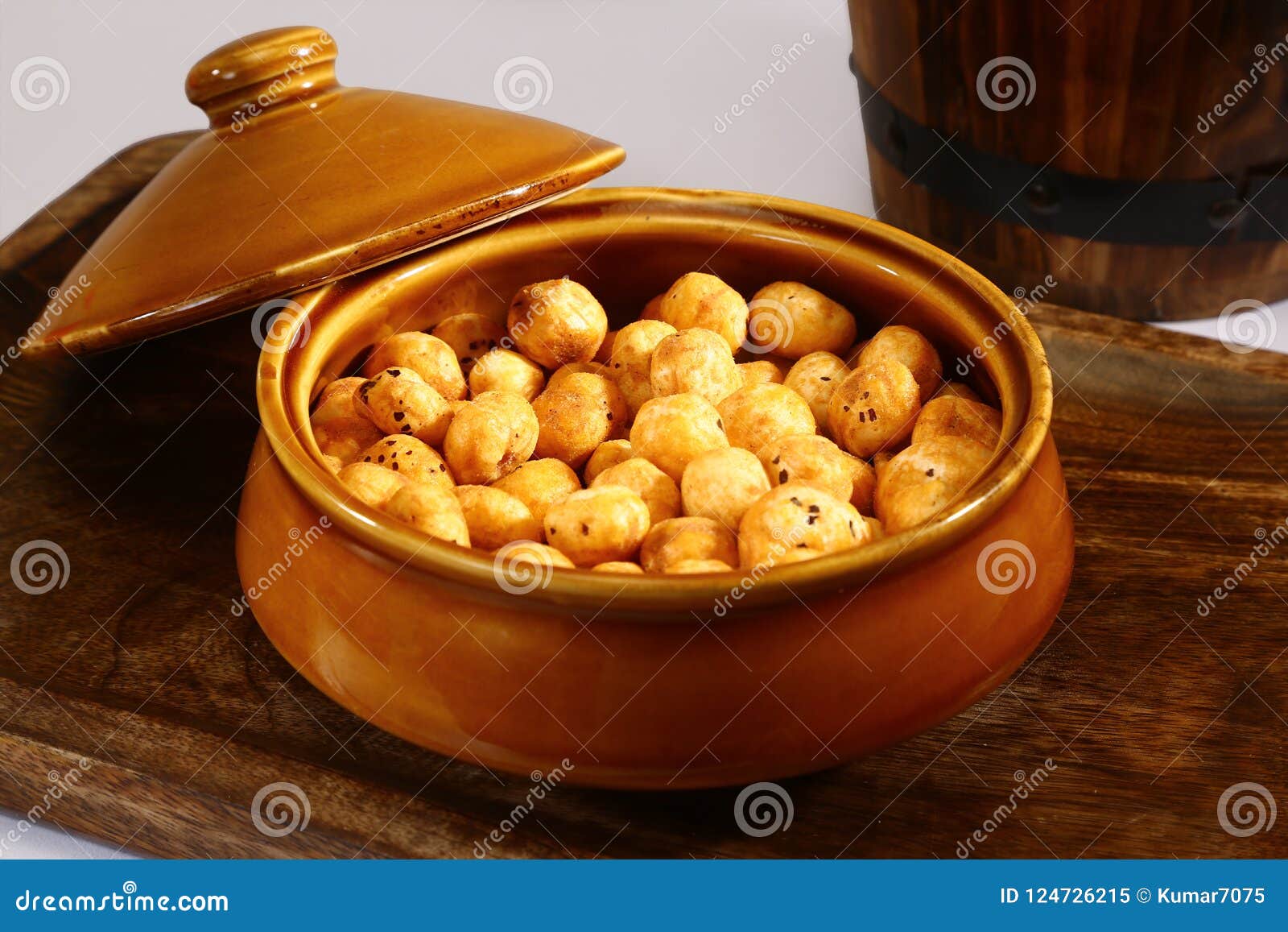 Roasted Phool Makhana or Crispy Lotus Pops Seed Stock Image - Image of ...