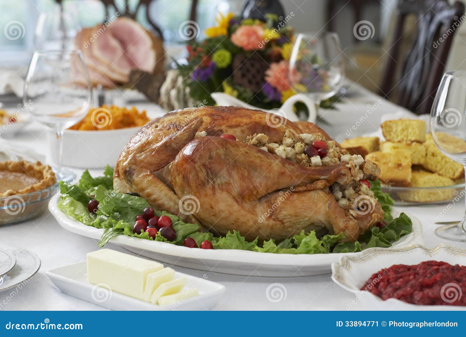 Roasted Turkey on Table Set Stock Image - Image of celebration, pumpkin ...