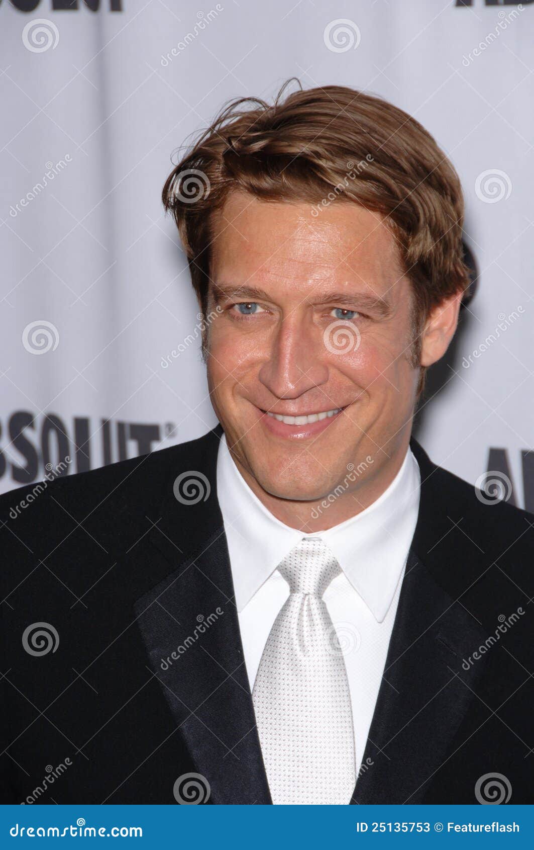 Robert Gant editorial stock photo. Image of paul, hollywood - 25135753