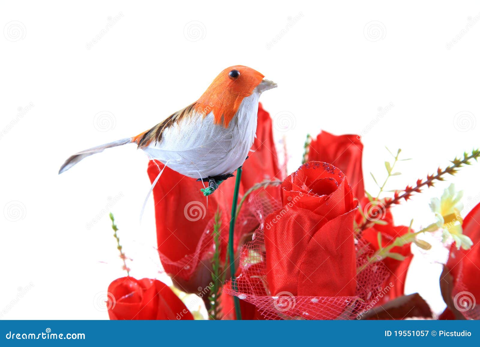 Robin On Flowers Royalty Free Stock Photography - Image: 19551057