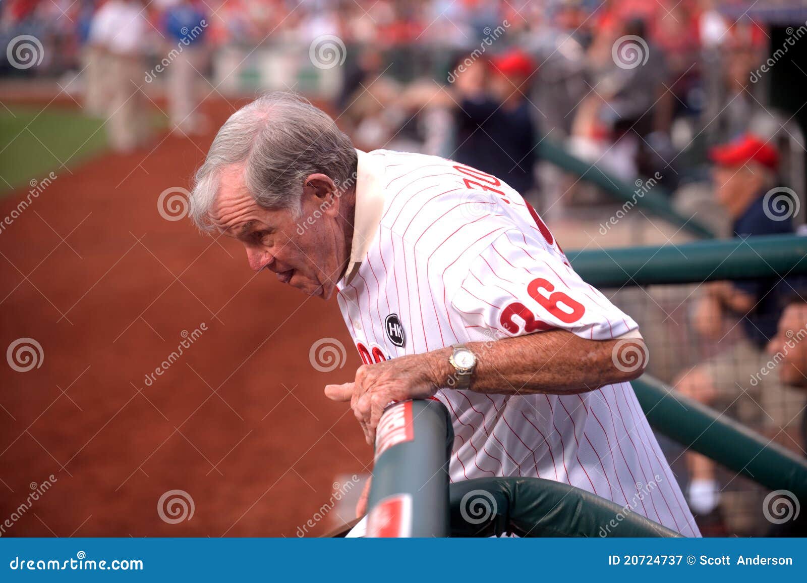 Robin Roberts editorial photography. Image of pitcher - 20724737