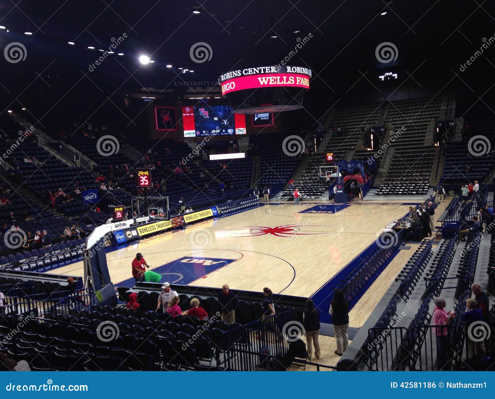 The Robins Stadium editorial photo. Image of stadiums - 42581186