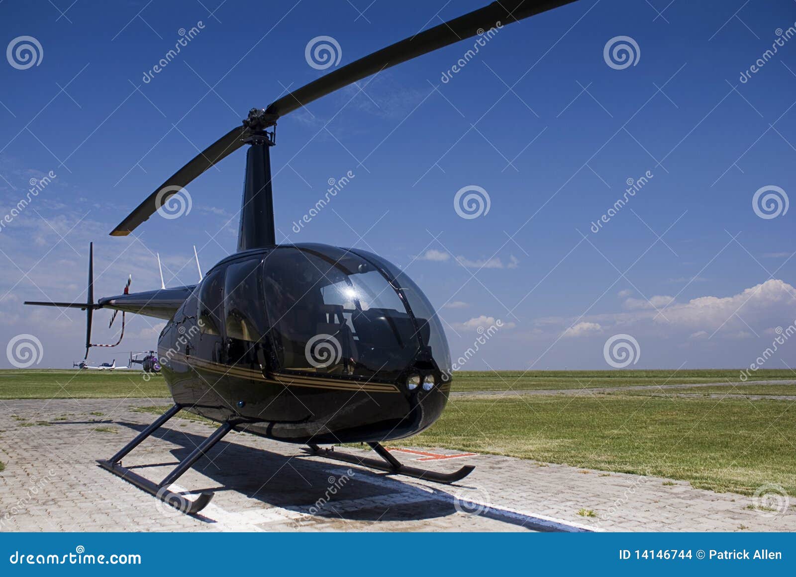 Robinson R44 stock photo. Image of fuselage, airfield - 14146744