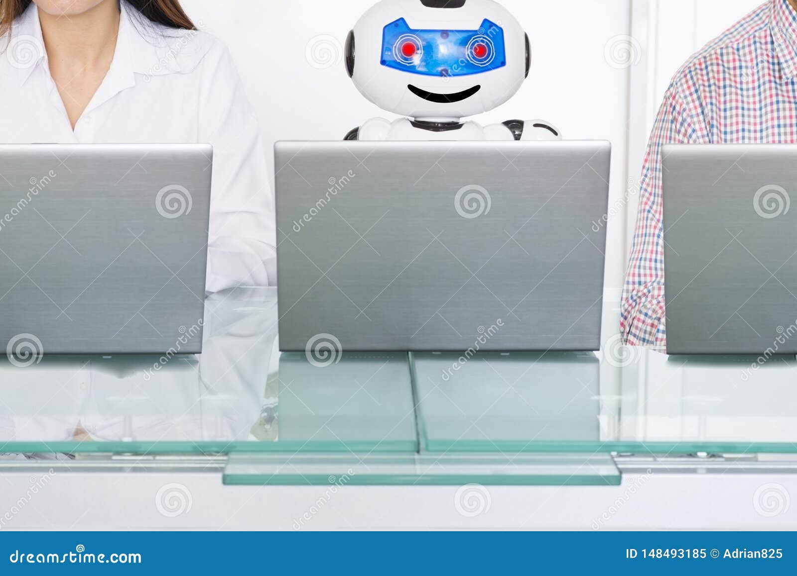 Robot with Artificial Intelligence and Human As Colleagues at Work ...
