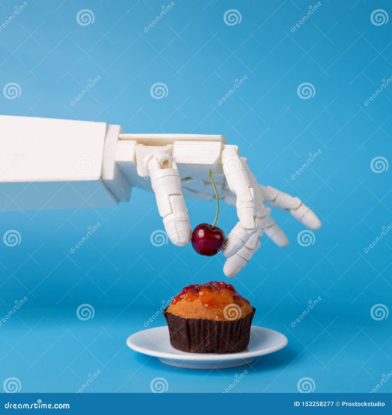 Robotic Arm Decorating A Whipped Cream Cake Royalty-Free Stock Image ...