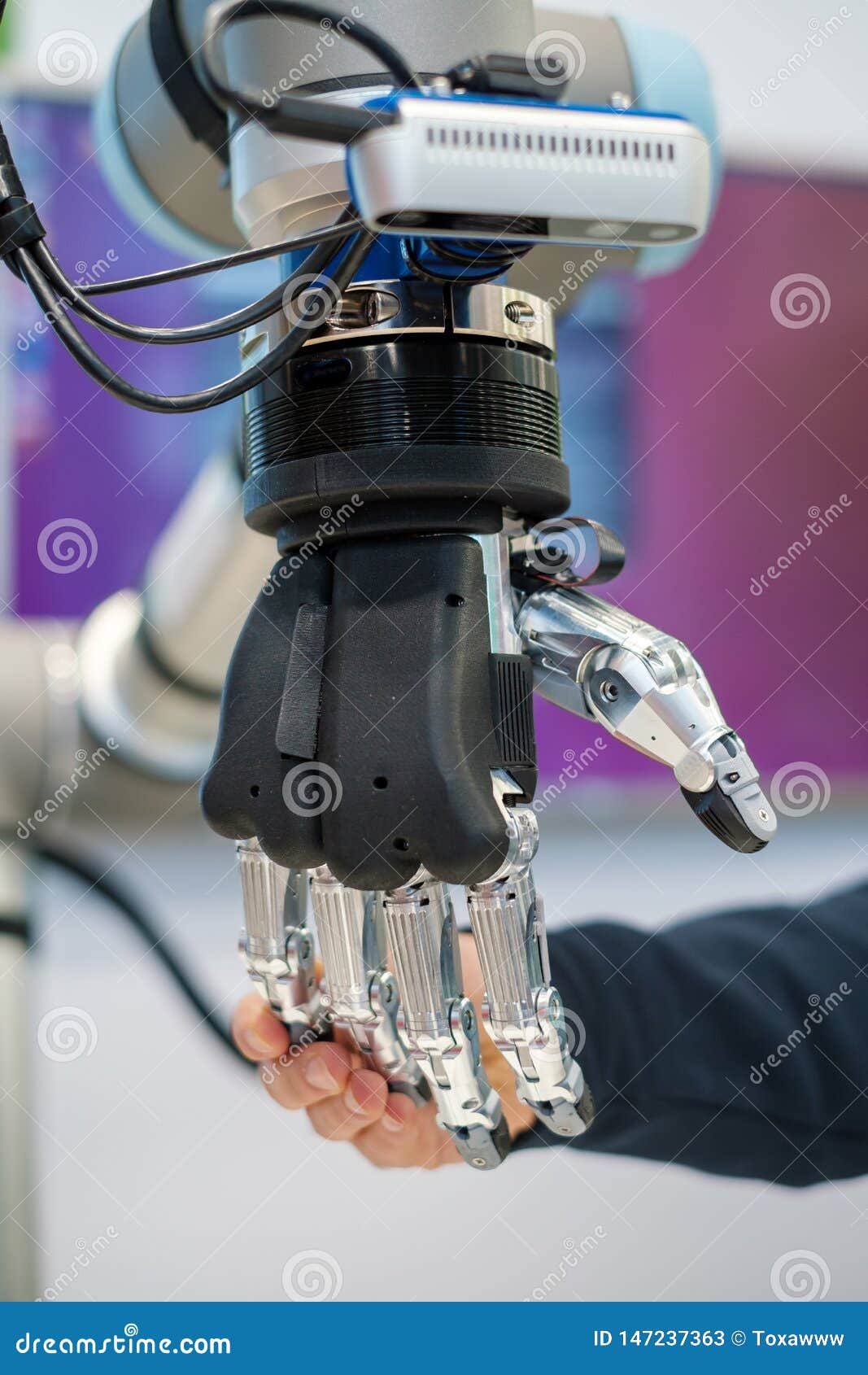 Robot hand macro close up stock image. Image of cyber - 147237363