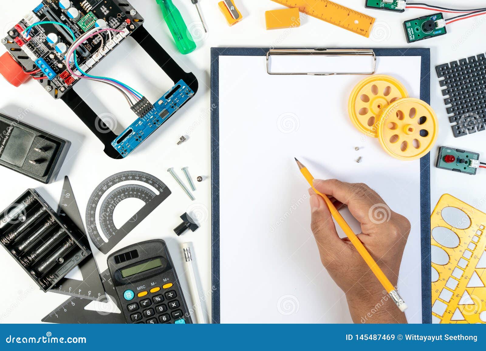 Robot Line Tracking Designing and Assembling in Above View with ...
