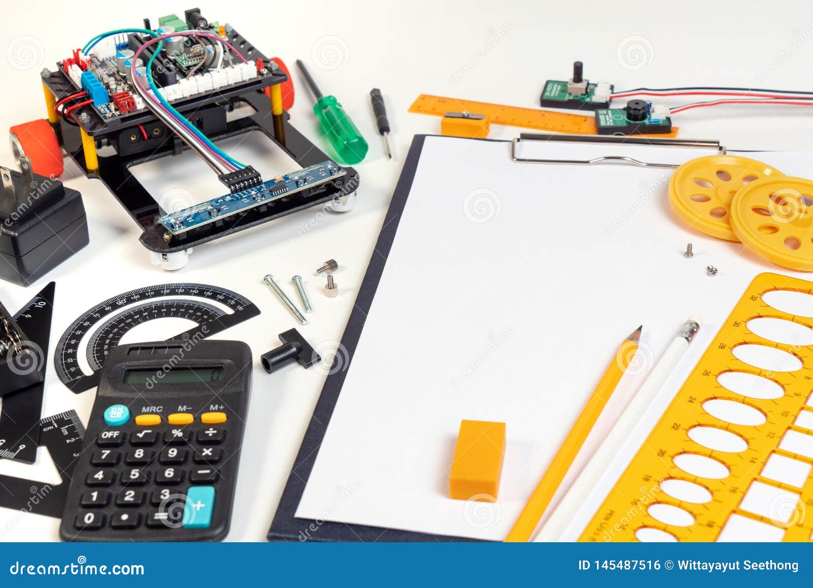Robot Line Tracking Designing and Assembling in Above View with ...