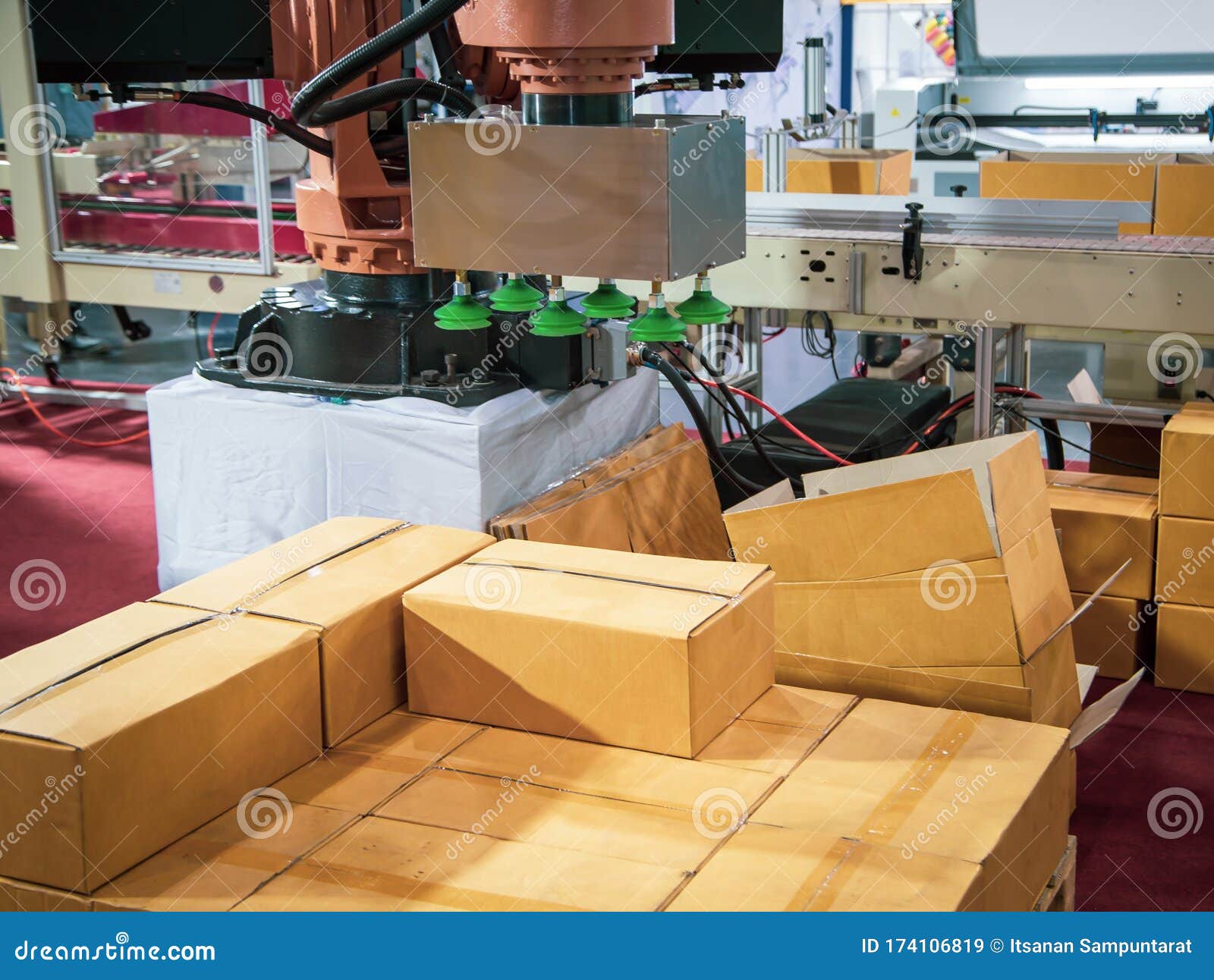 Robot Vacuum Lifting Cardboard Stock Image - Image of case, equipment ...