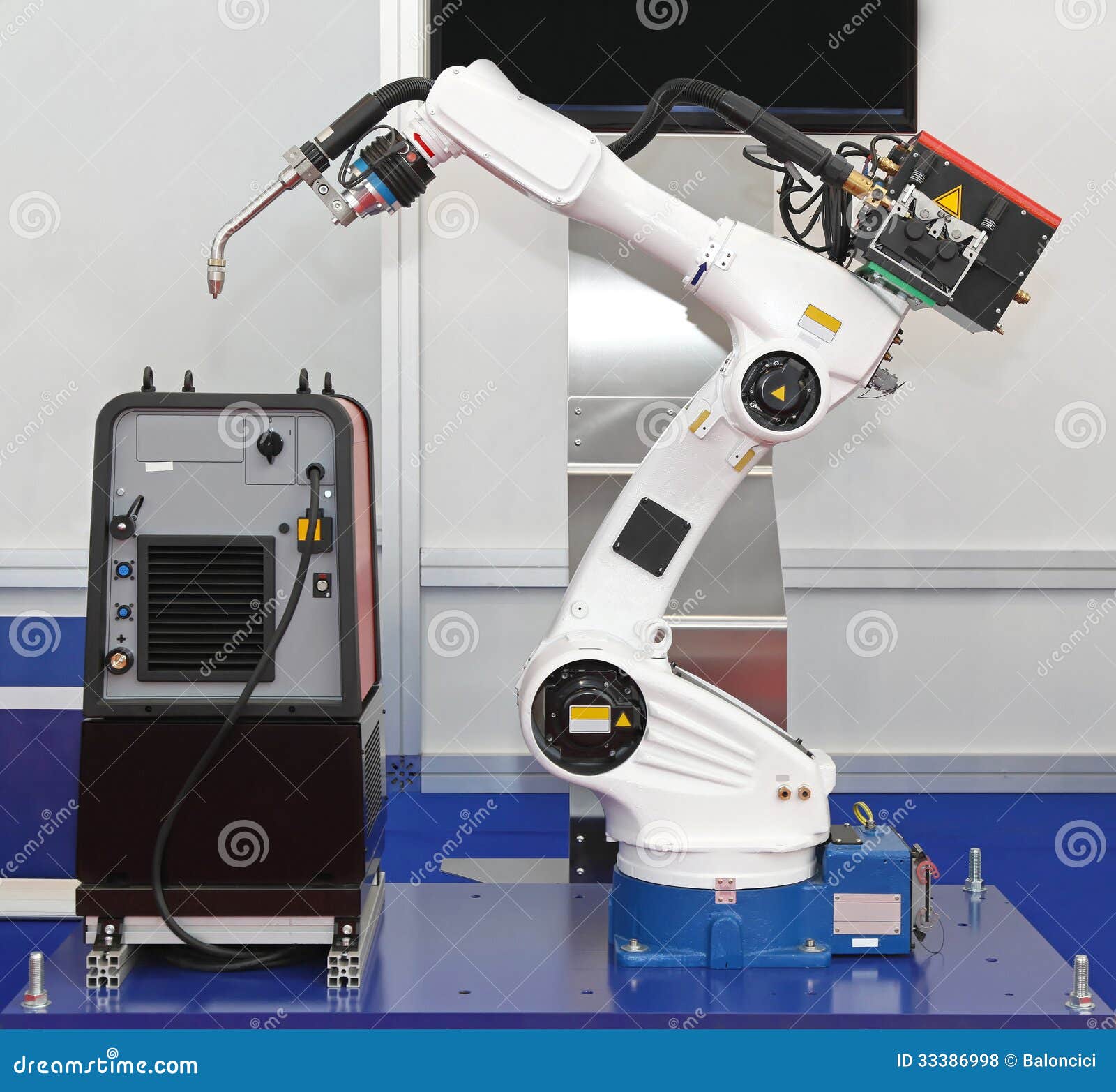 Robotic arm welder stock photo. Image of handling, tool - 33386998