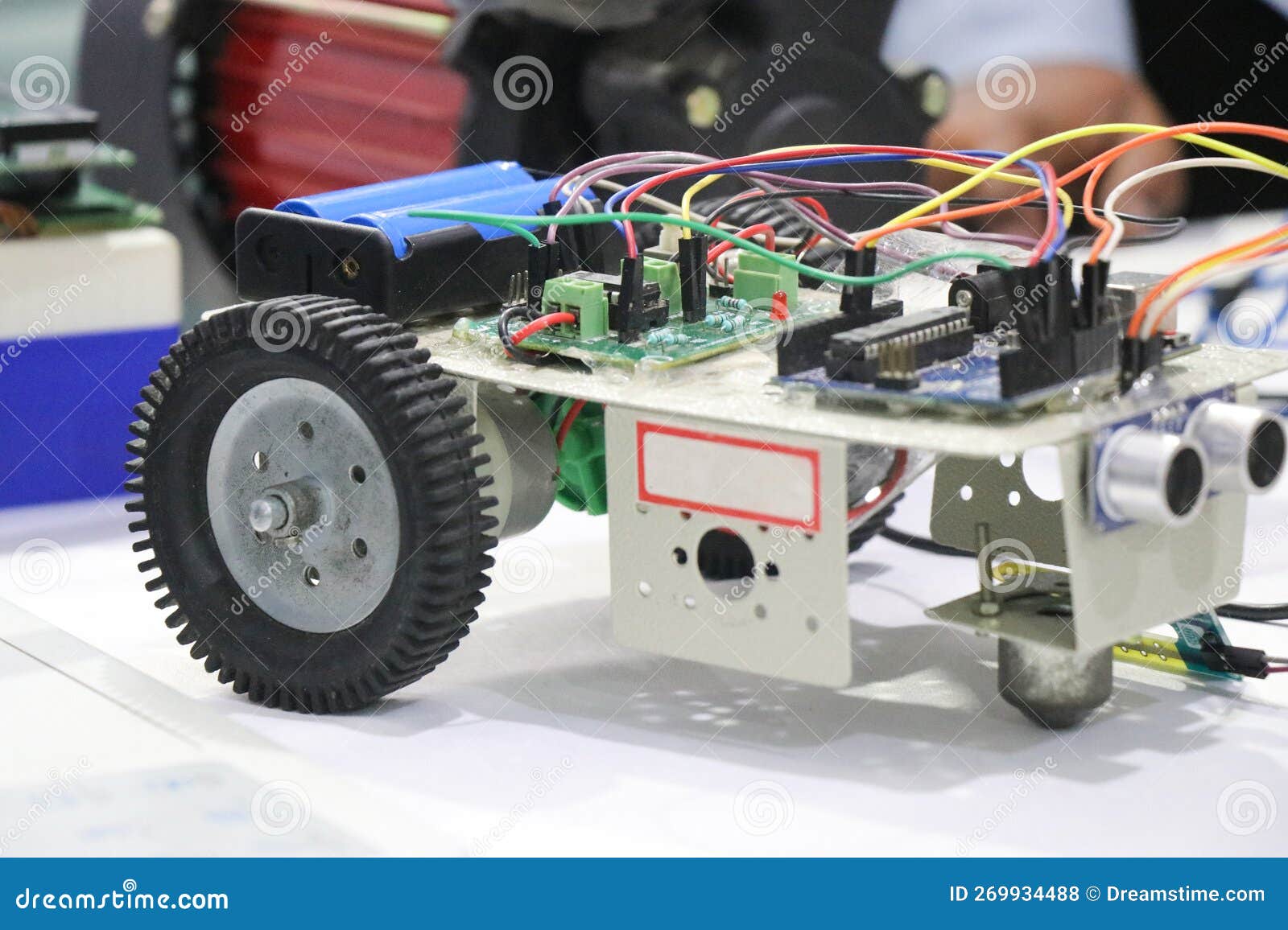 Programmable Micro Controller Board Controlling Illumination Of Led Bulb Open Source Arduino