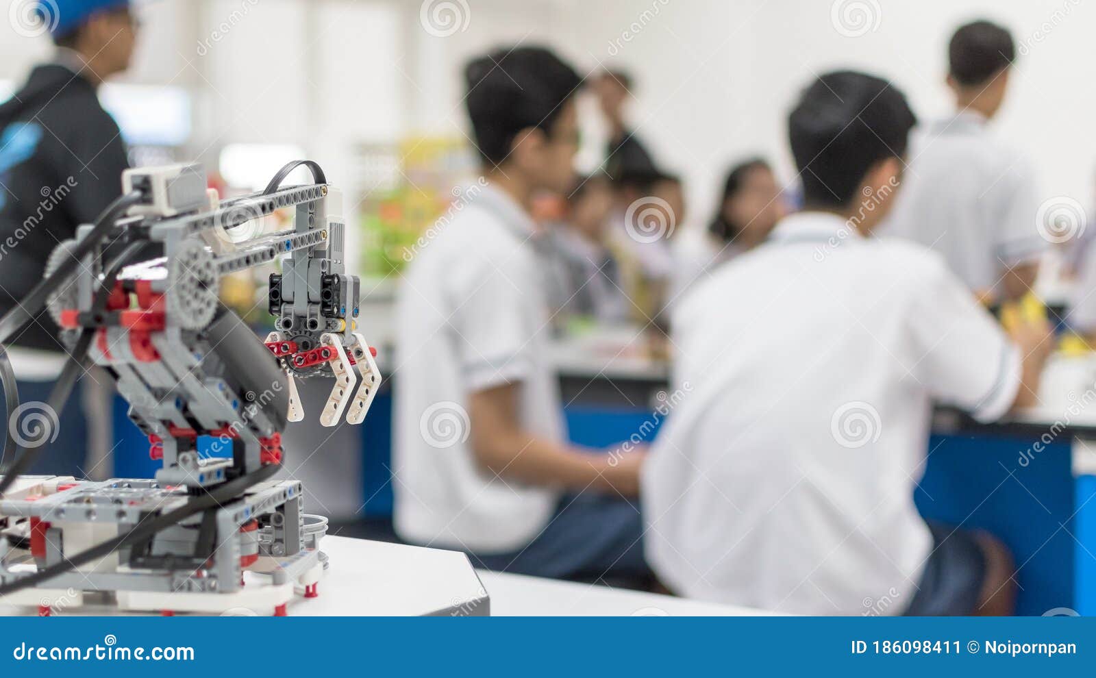 Robotic Car Having 4 Wheels All Powered By Powerful Plastic Geared ...