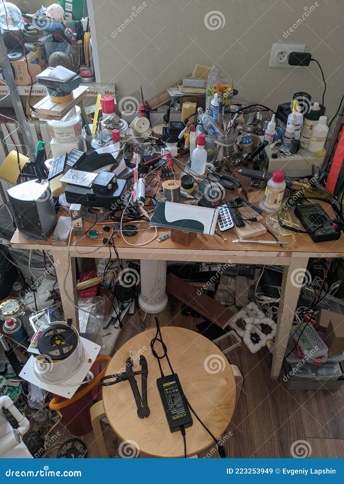 Robotics Workshop, Table Full of Spare Parts and Parts Editorial Stock ...