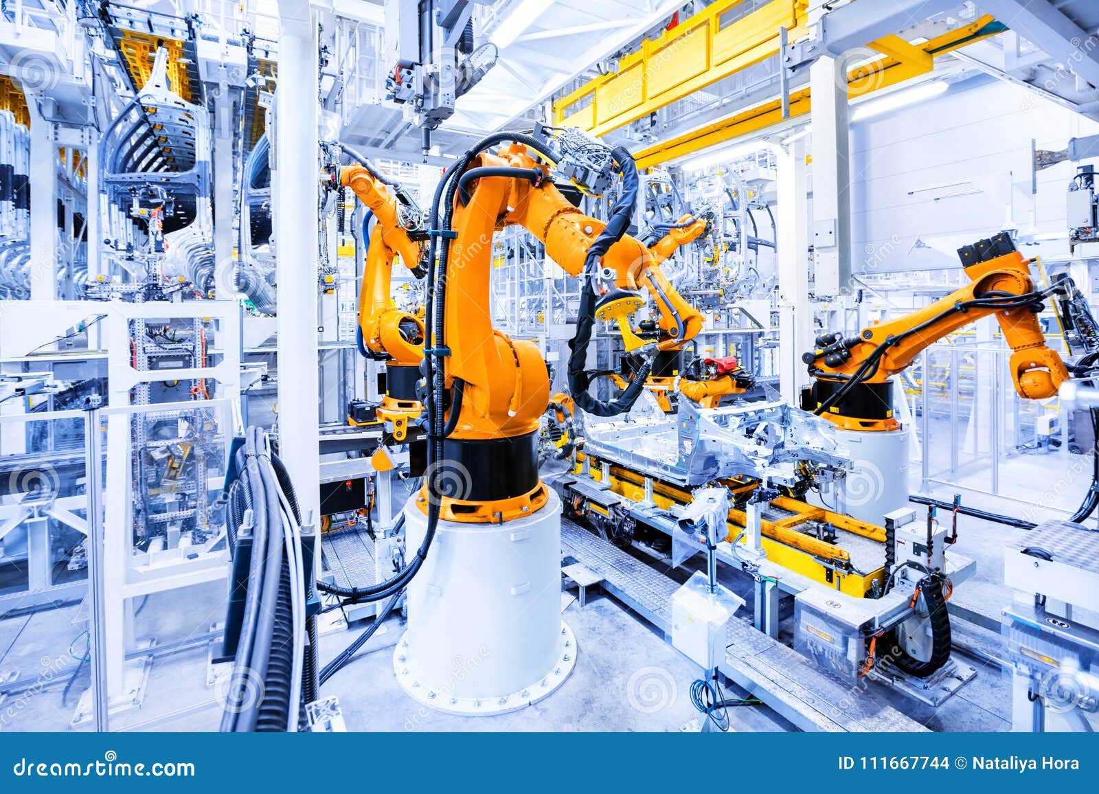 Robots Dans Une Usine De Voiture Photo stock - Image du véhicules ...