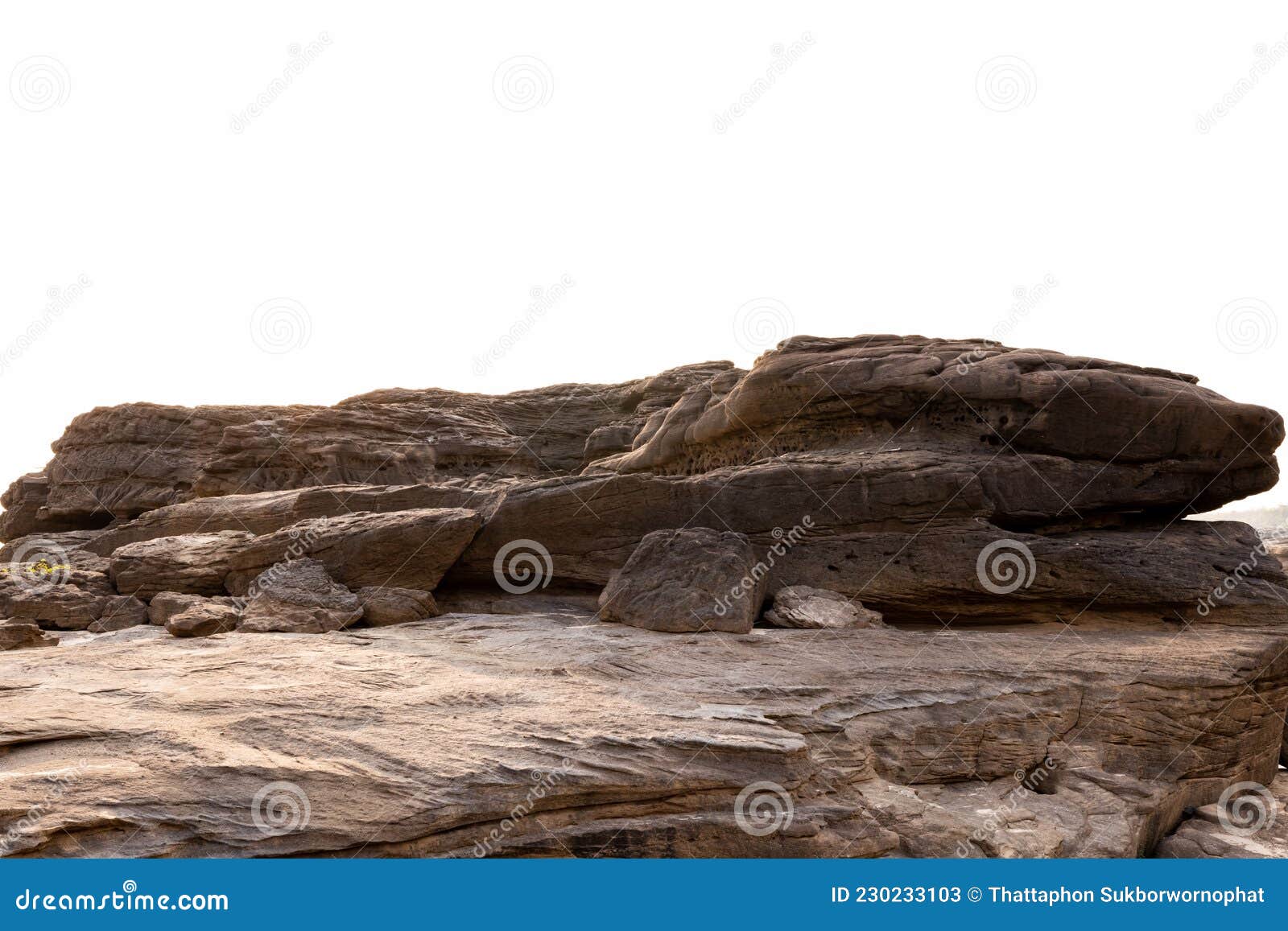 Roca Aislada En Fondo Blanco Imagen de archivo - Imagen de exterior ...
