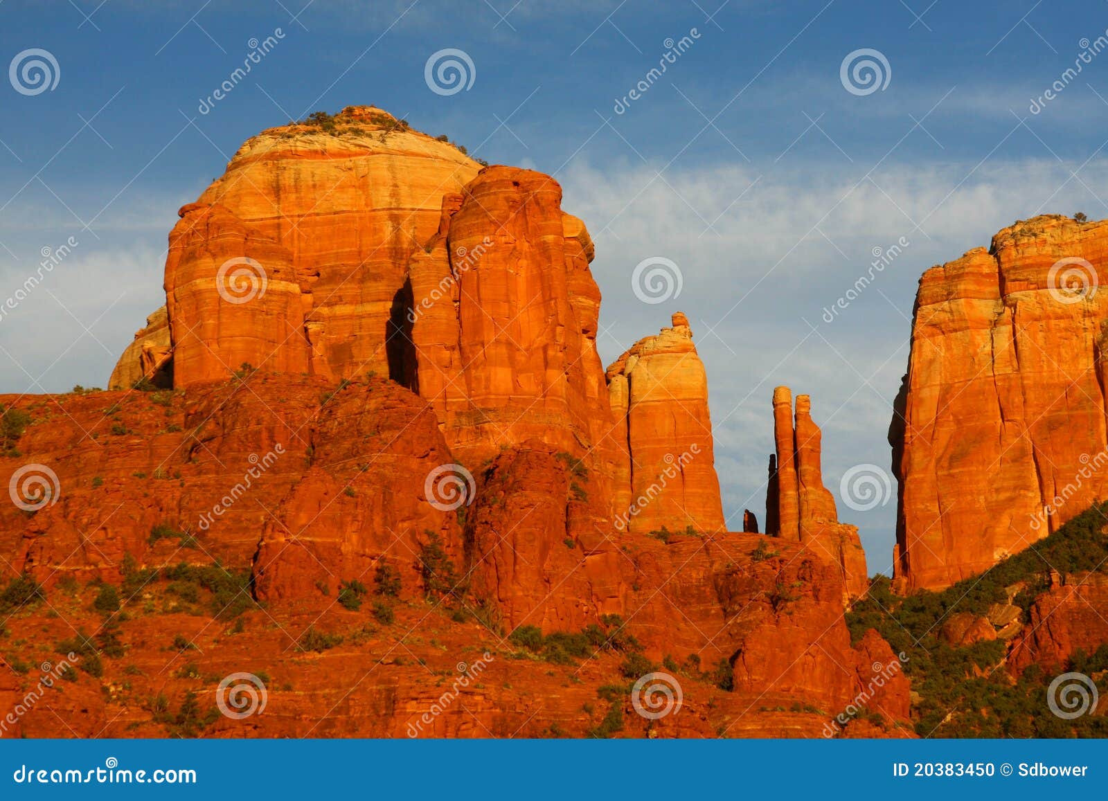 Roca De La Catedral, Sedona, Az Foto de archivo - Imagen de sudoeste ...