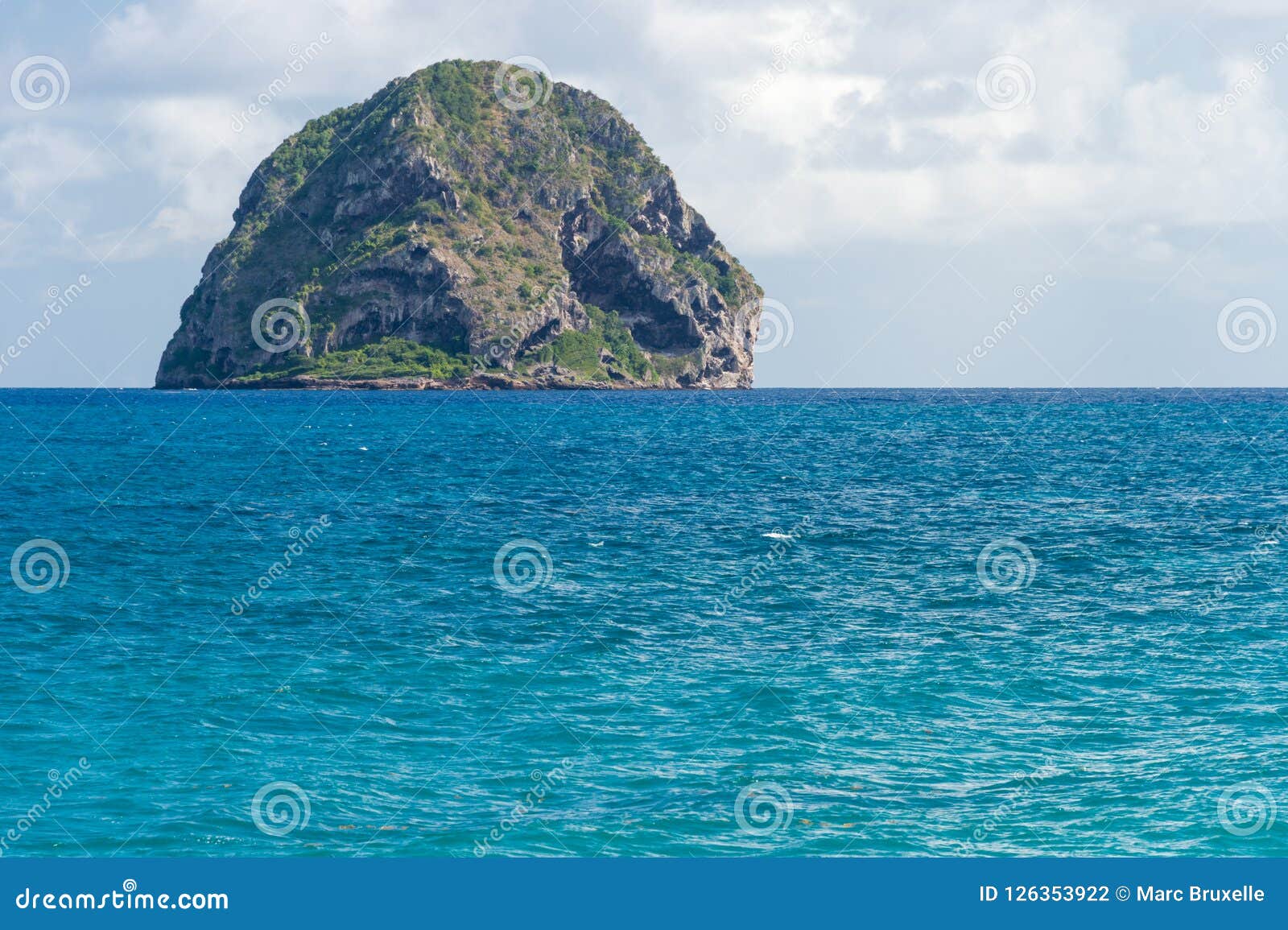 Roca De Rocher Du Diamant Diamond En Martinica Foto de archivo - Imagen ...