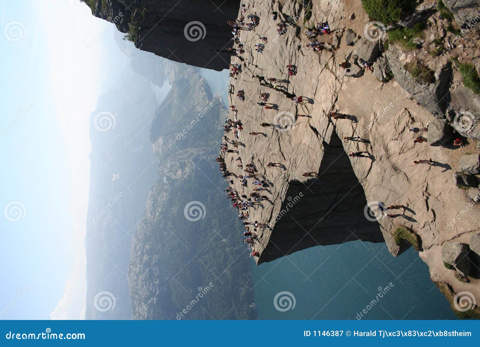 Roca del púlpito imagen de archivo. Imagen de acantilado - 1146387