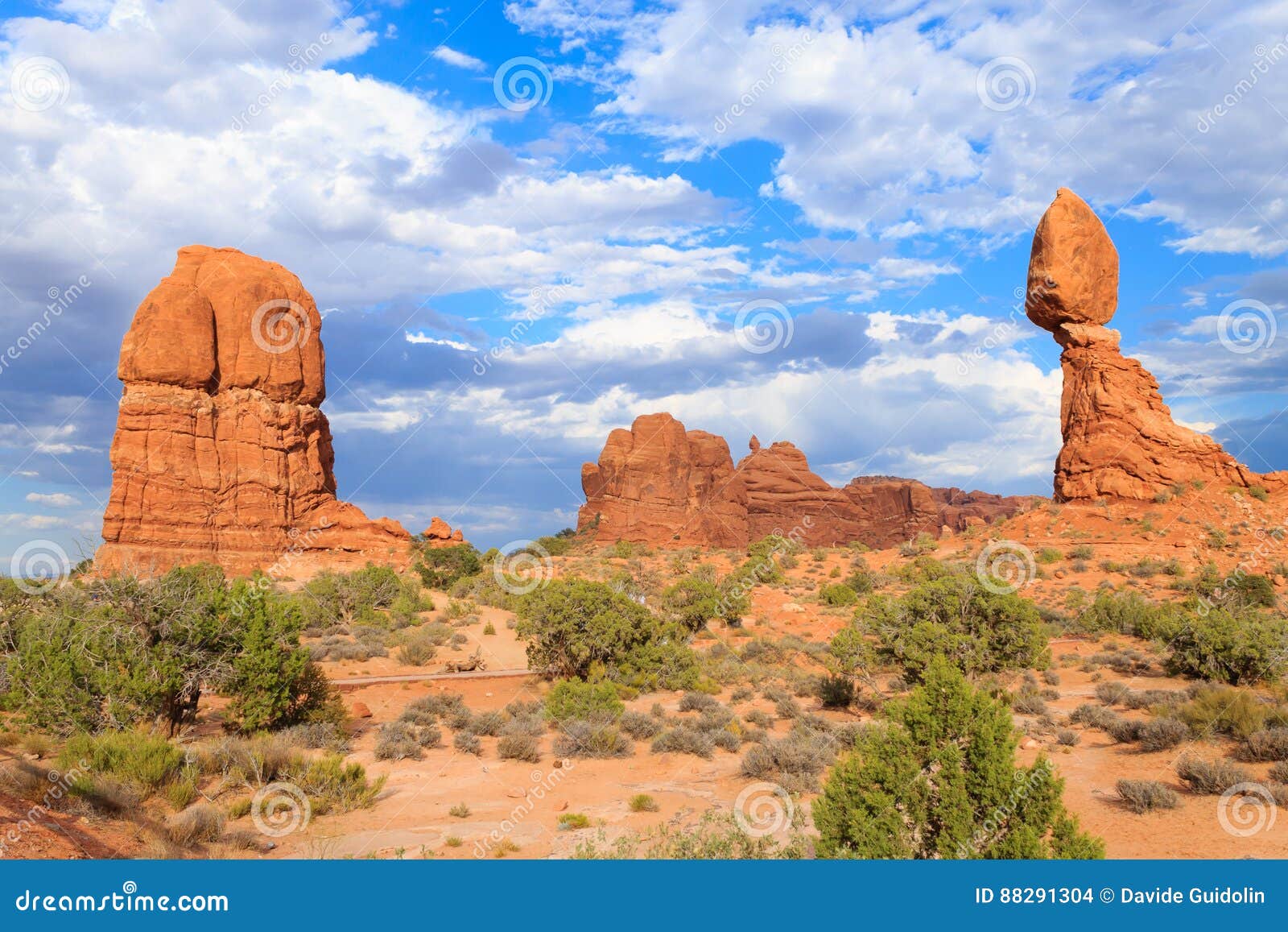 Roca Equilibrada, Arcos Parque Nacional, Utah Rocas Rojas Foto de ...